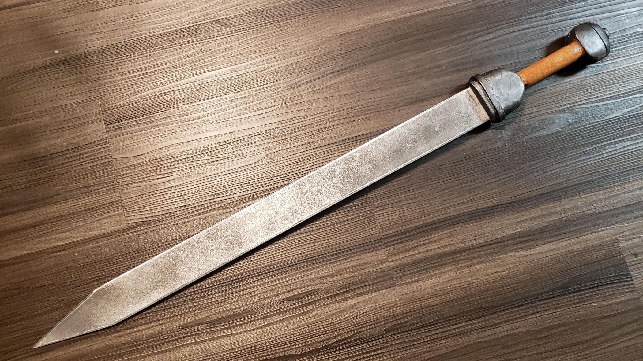 Spartacus: War of the Damned Inspired Aluminum Prop Sword : 5 Steps ...