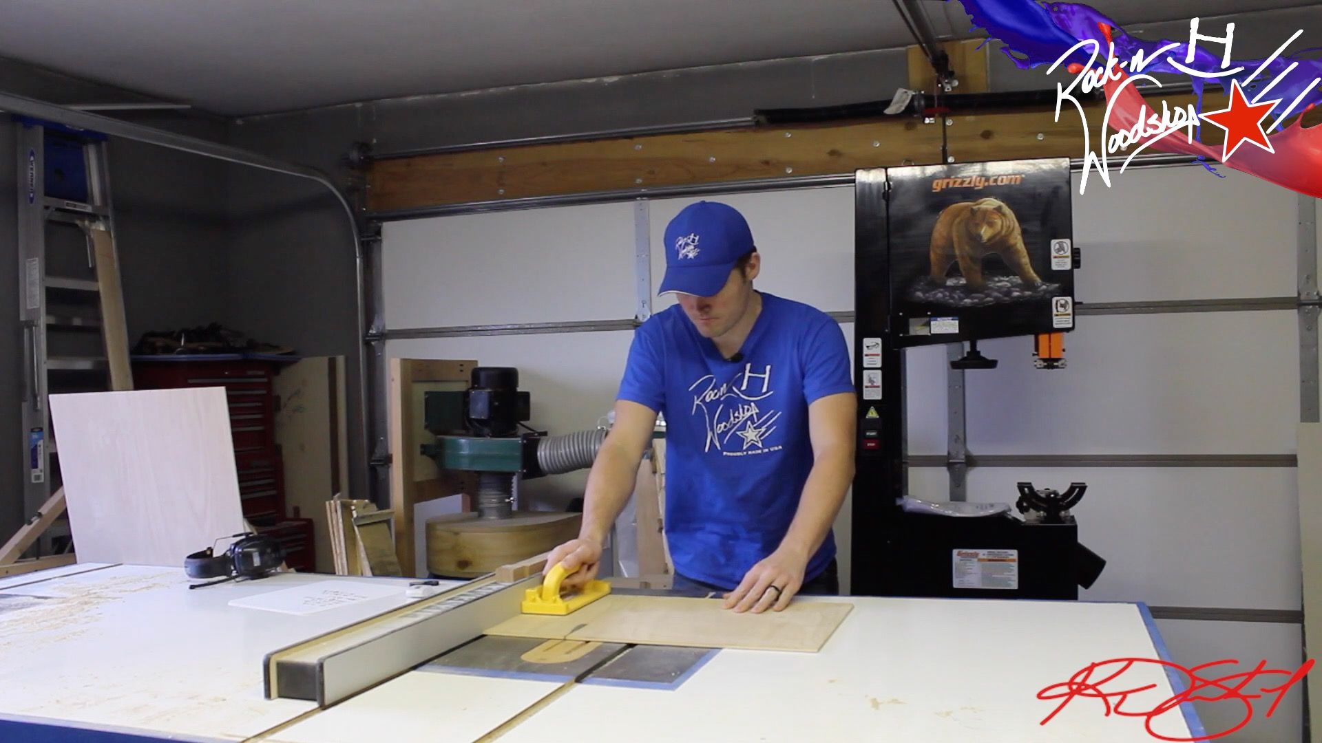 Exploding Outhouse Bank : 5 Steps (with Pictures) - Instructables