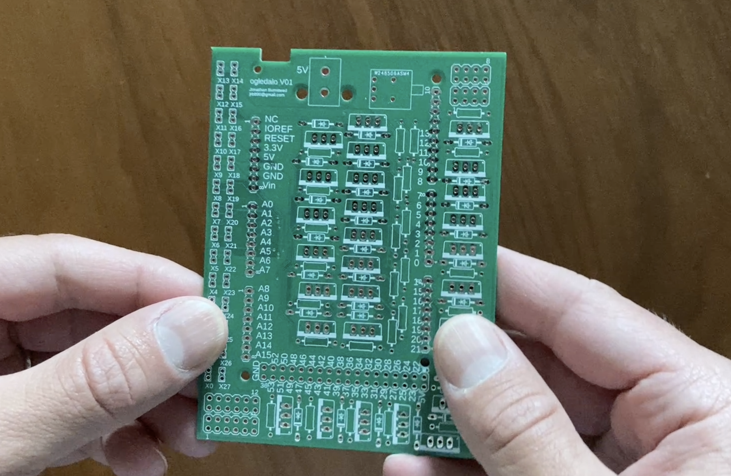Digital Mirror Device (Macroscale Model) : 6 Steps (with Pictures) - Instructables