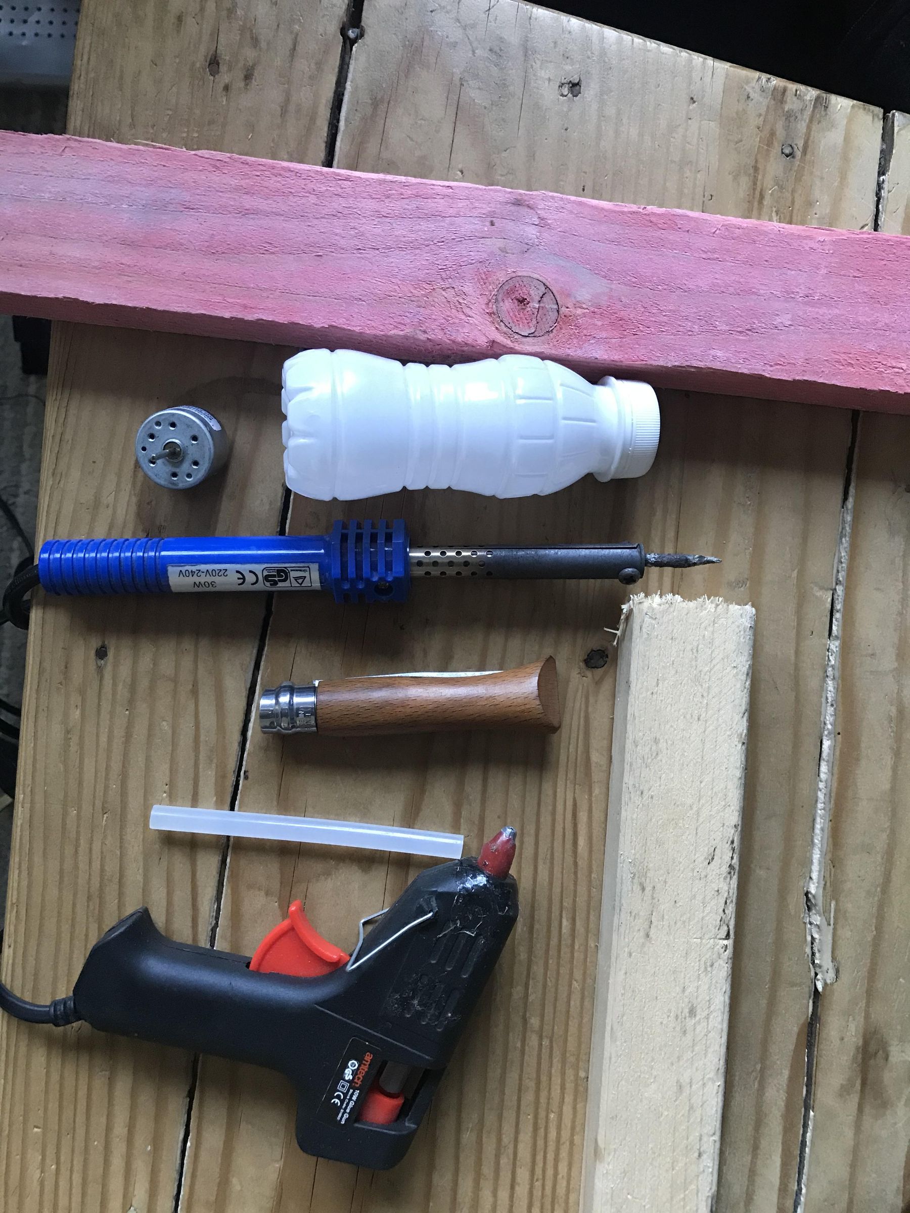 Water Powered Generator : 7 Steps - Instructables