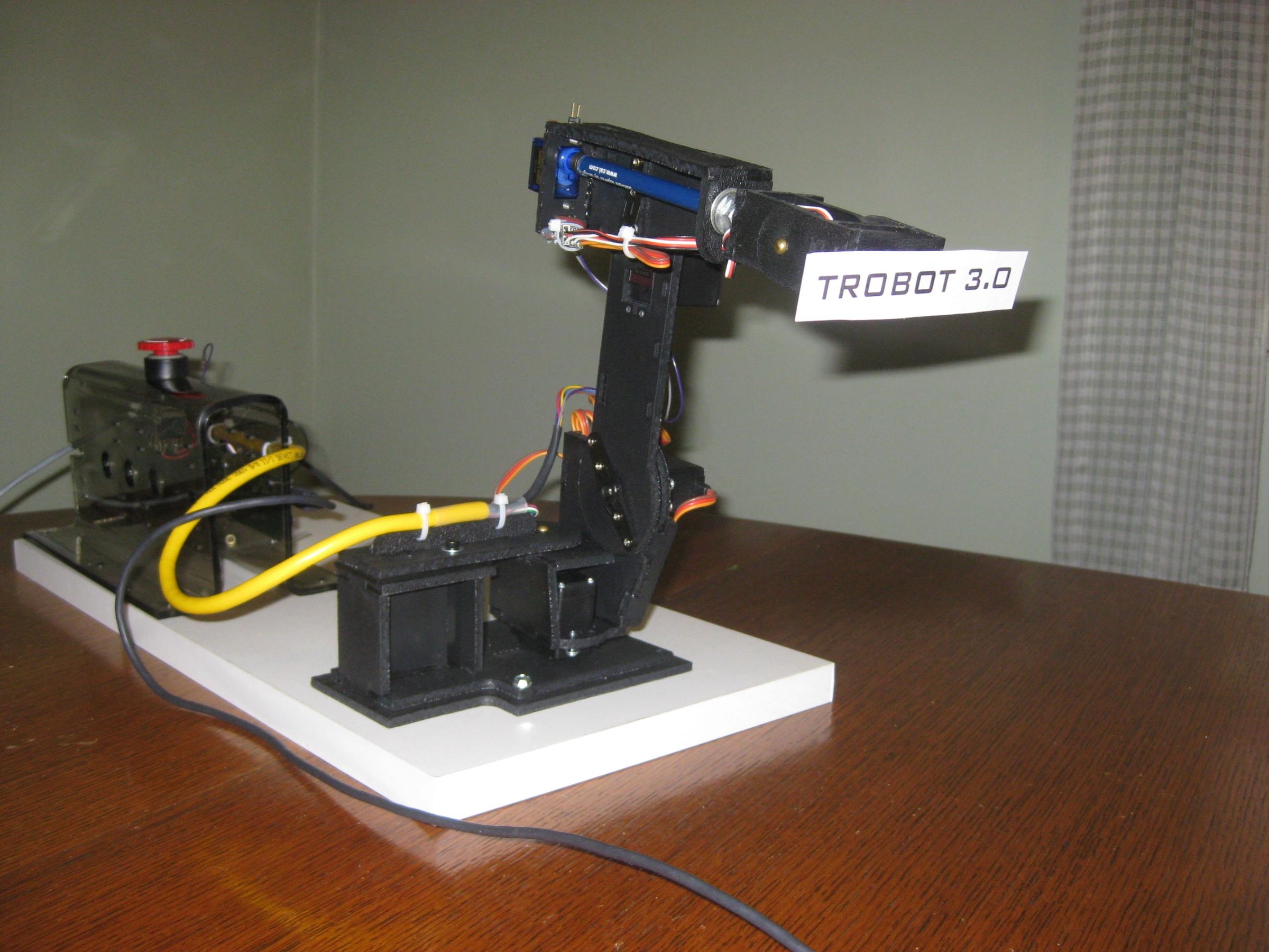 TROBOT: a Miniature Articulated Robot : 7 Steps (with Pictures ...