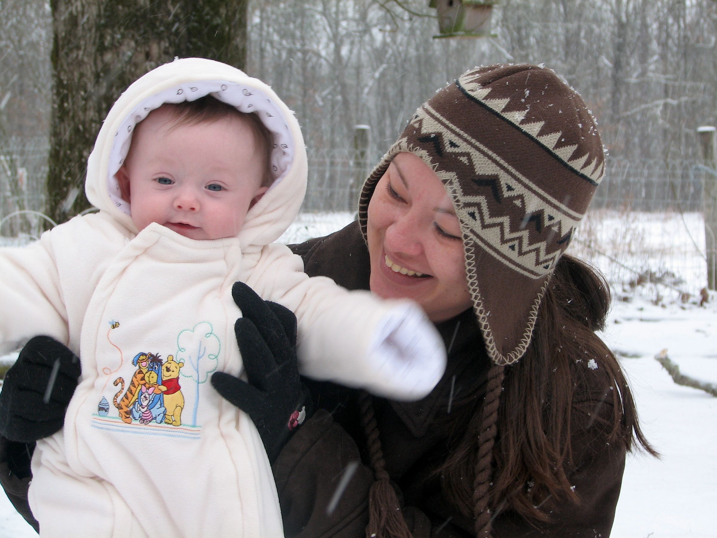 How to Get Baby to Eat a Snowball for the First Time : 4 Steps ...