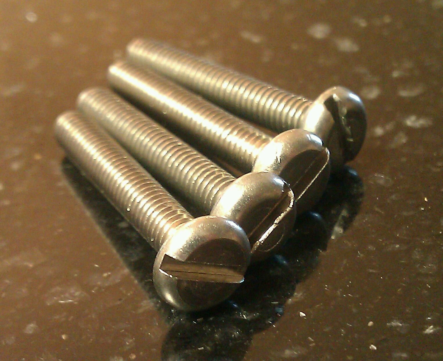 Projector Ceiling Mount for Hitachi Dukane : 6 Steps - Instructables