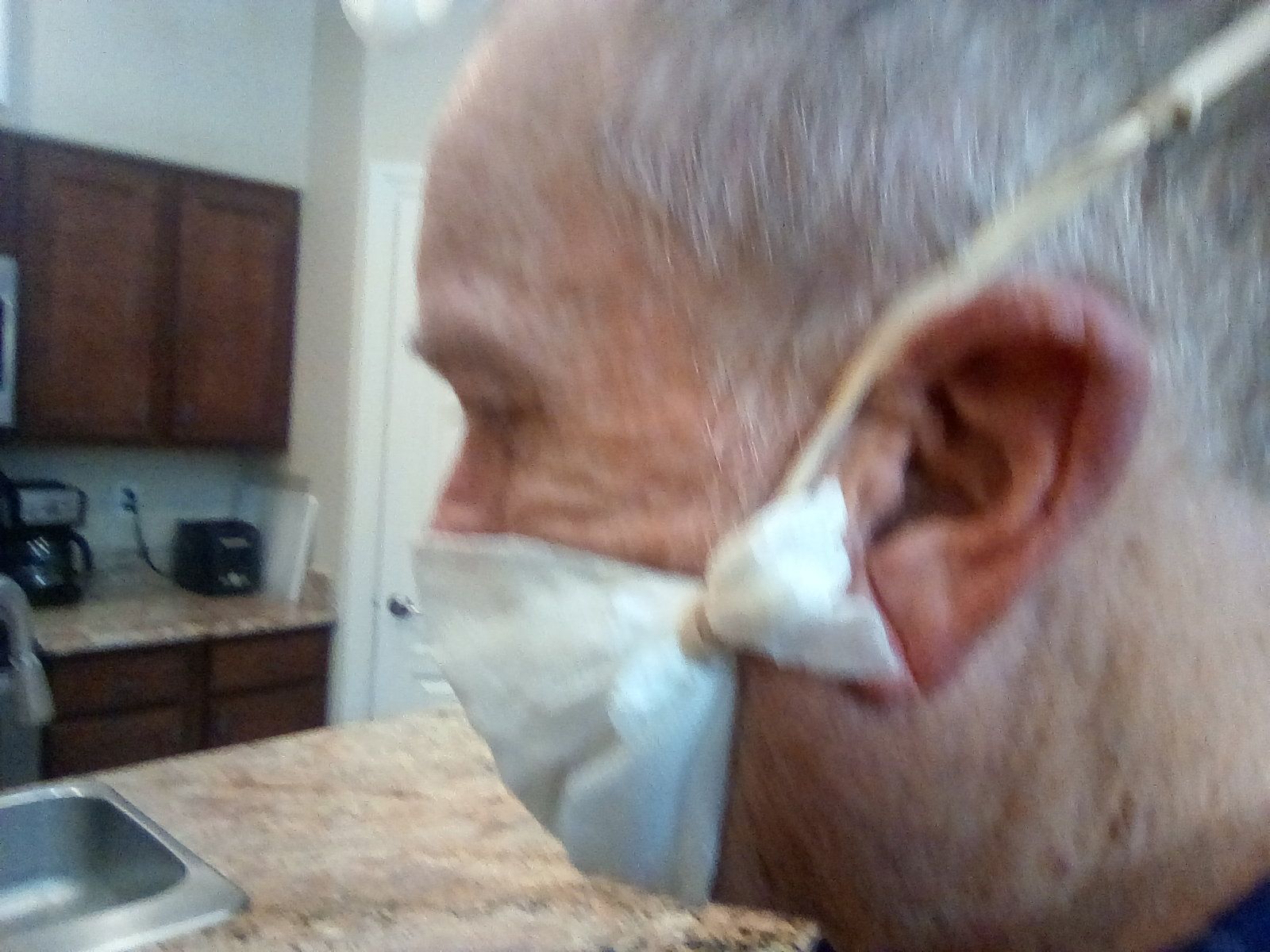 DIY Emergency Health and Safety Face Mask--Paper Towel and Rubber Bands ...