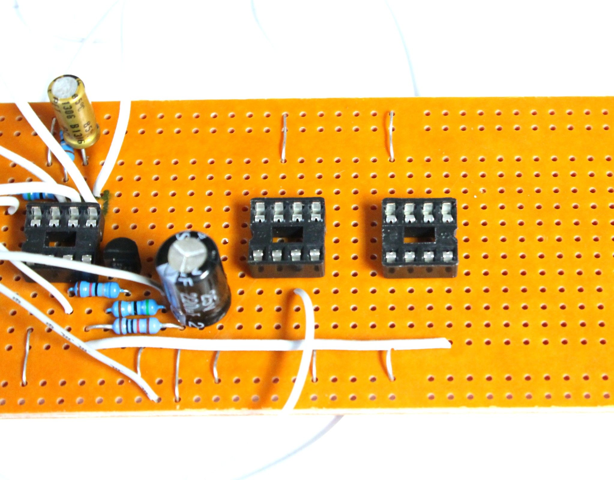 Dub Siren Synth - 555 Timers : 14 Steps (with Pictures) - Instructables