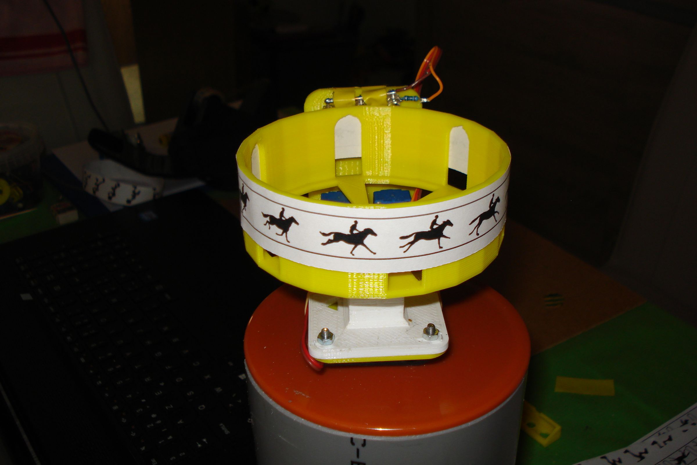 Mini Zoetrope : 5 Steps (with Pictures) - Instructables