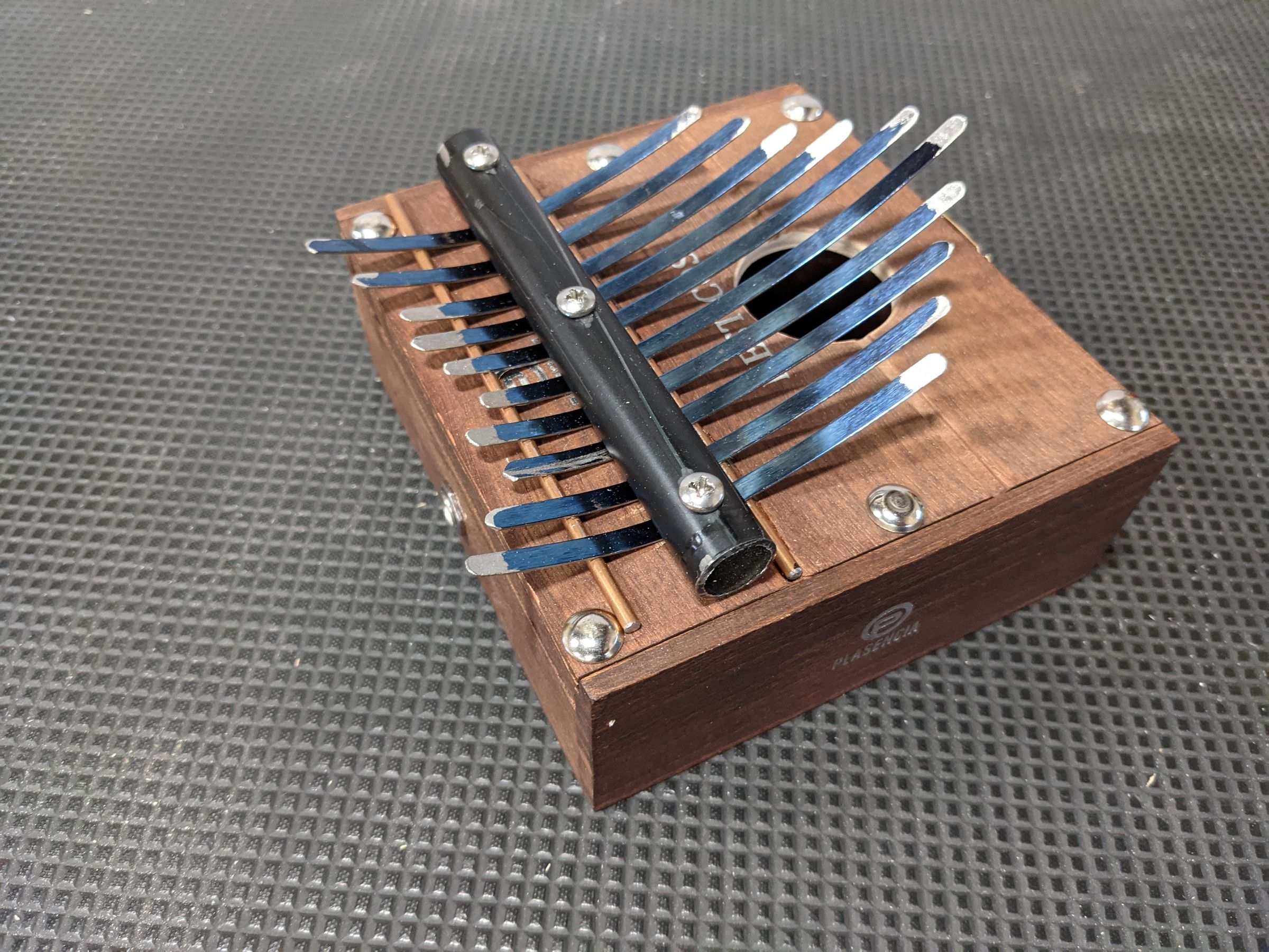 Electric Cigar Box Kalimba : 9 Steps (with Pictures) - Instructables