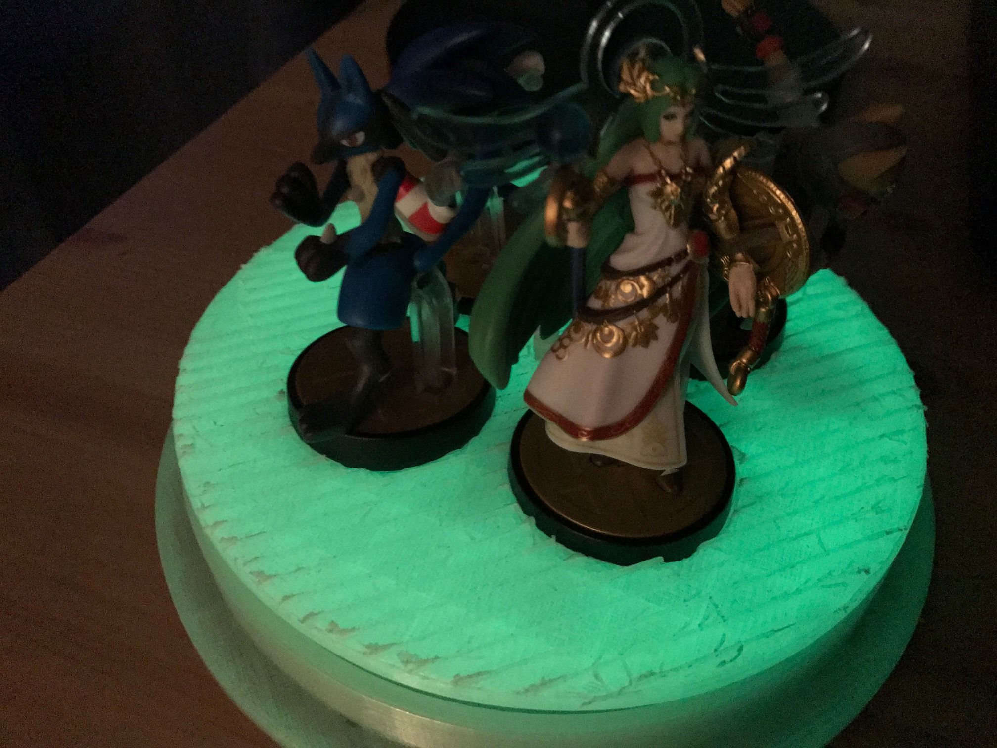 Rotating Amiibo Stand : 6 Steps (with Pictures) - Instructables