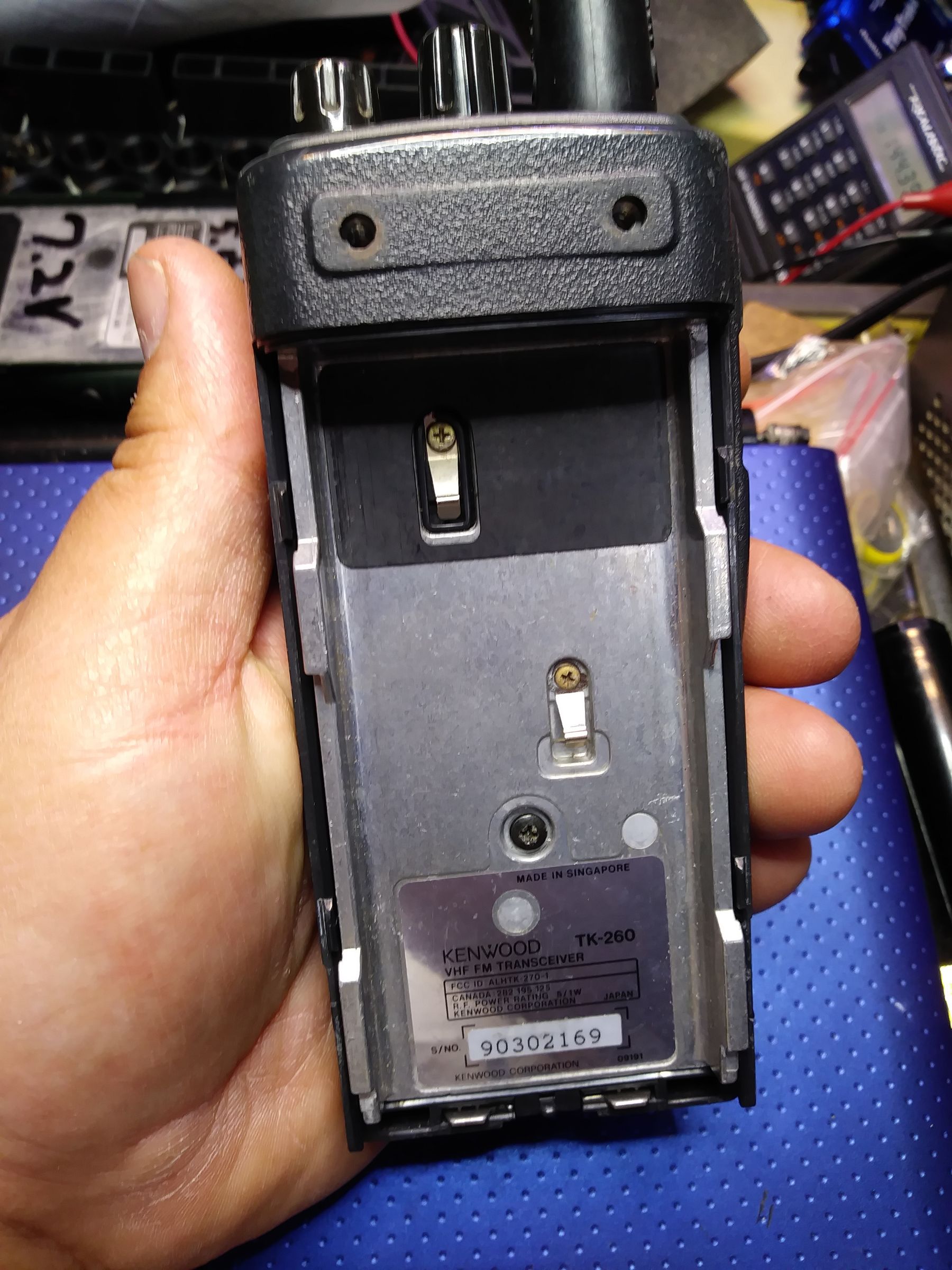 THE CHEAP HAM - TURN a HANDHELD RADIO INTO a MOBILE RADIO : 6 Steps ...