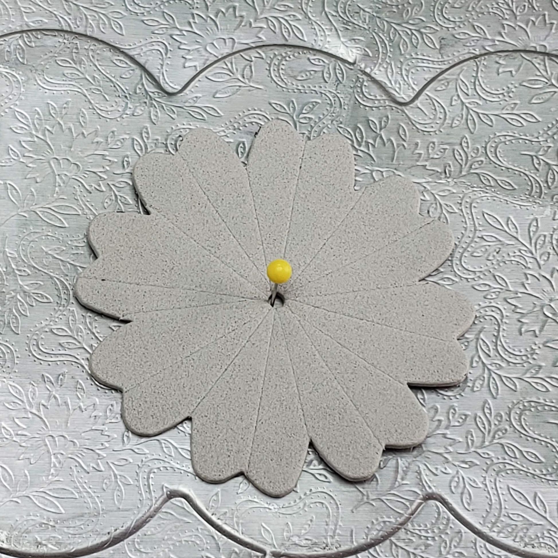 Easy EVA Foam Flowers : 9 Steps (with Pictures) - Instructables