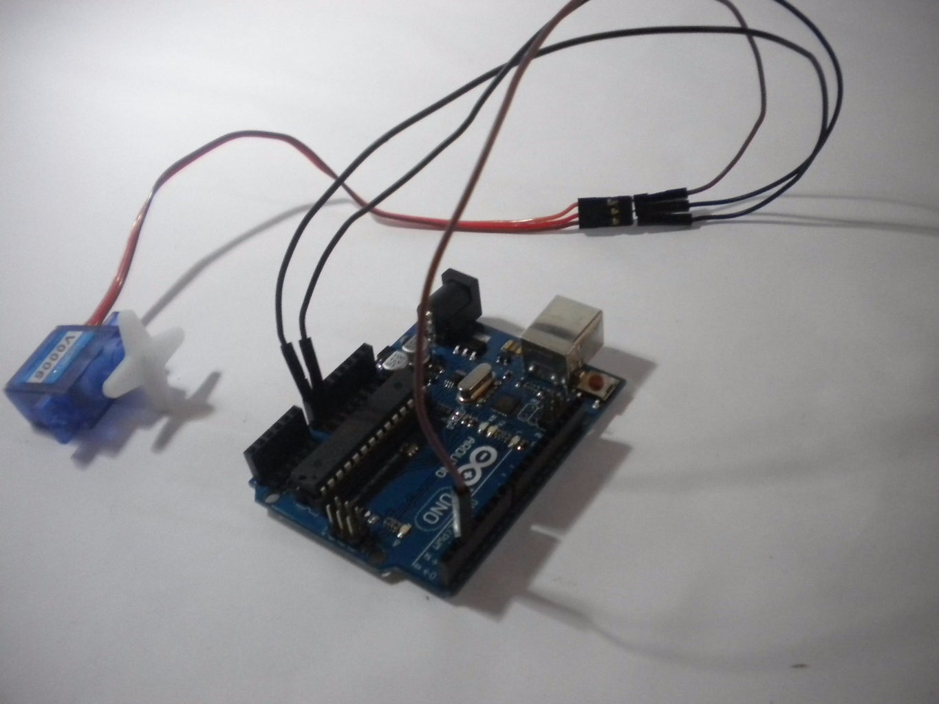 Build Your Own Insect Robot Using Arduino And Servo 6 Steps