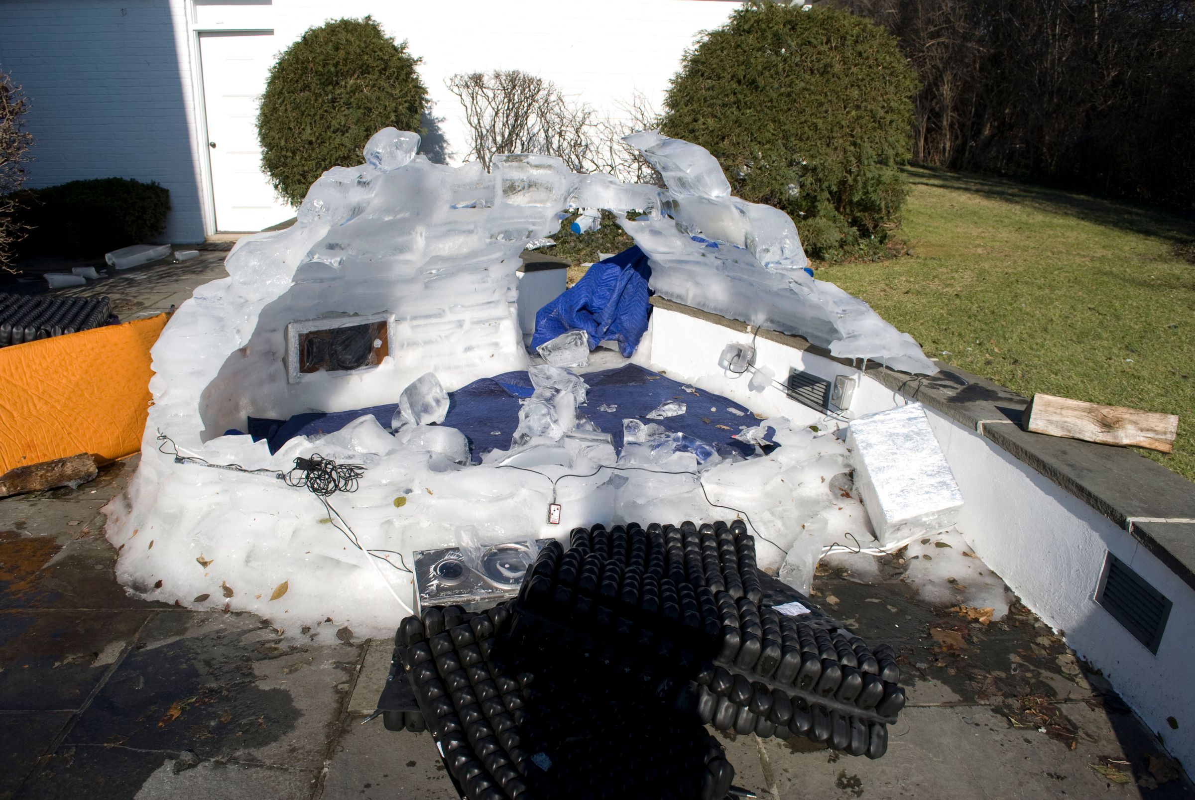 IGloo- Unibody Next Generation Ice Dwelling : 8 Steps - Instructables