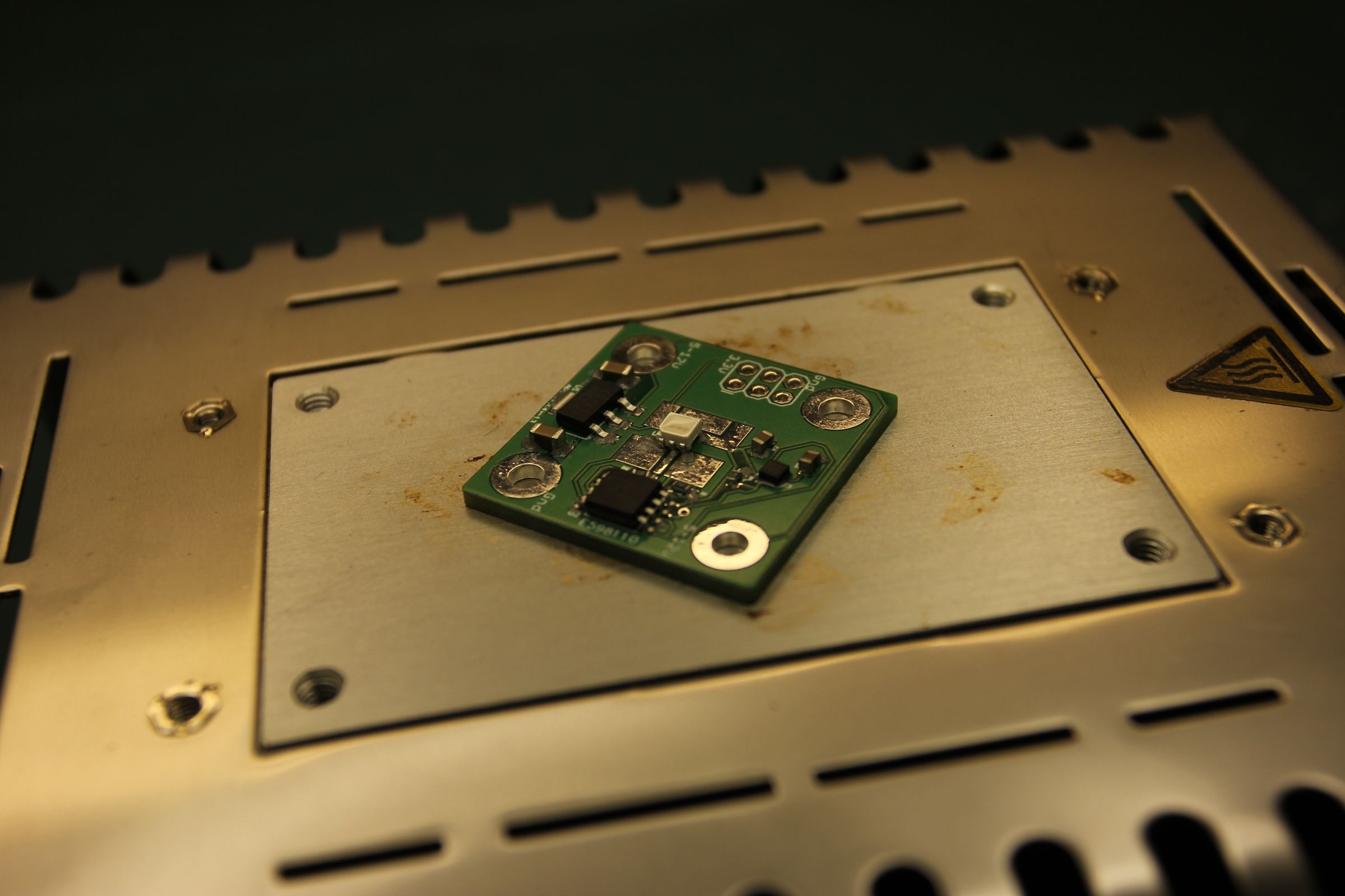 Soldering Tiny SMD Components the Easy and Fast Way (with a Hotplate ...