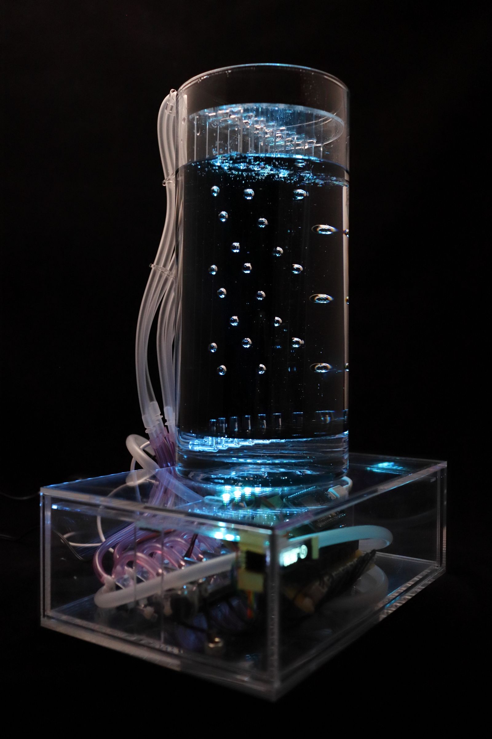 Glowing Air-Bubble Clock; Powered by ESP8266 : 7 Steps (with Pictures) - Instructables