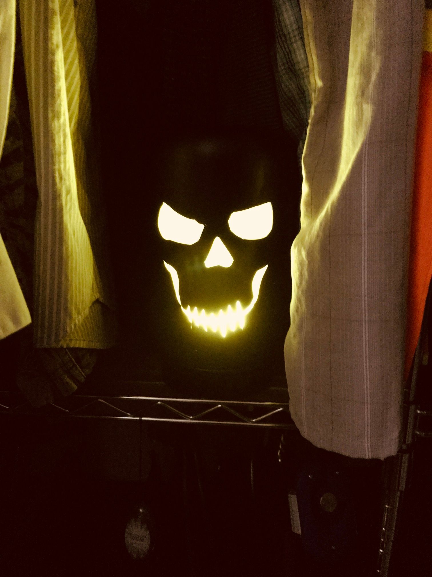 Floating Skull Specter : 5 Steps - Instructables