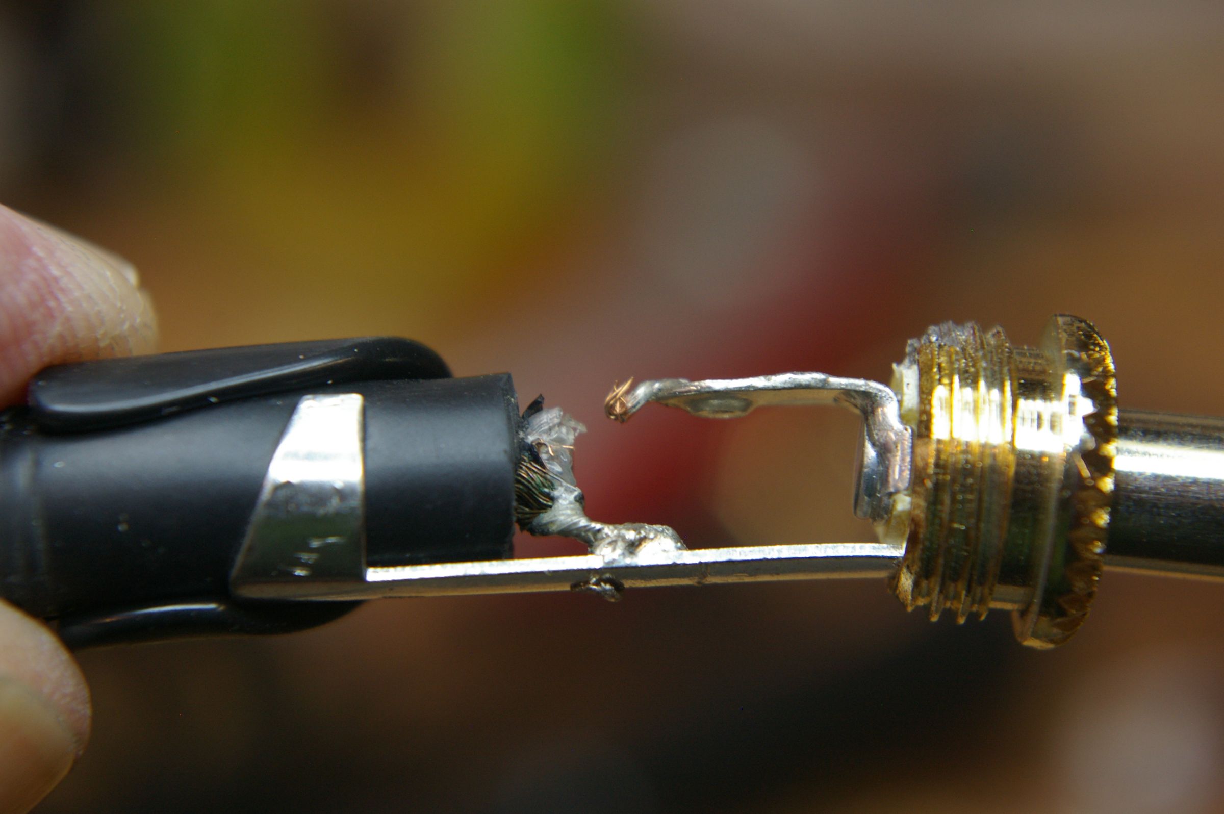 How to Fix, Repair or Make a 1/4" Inch Guitar Cable : 8 Steps ...