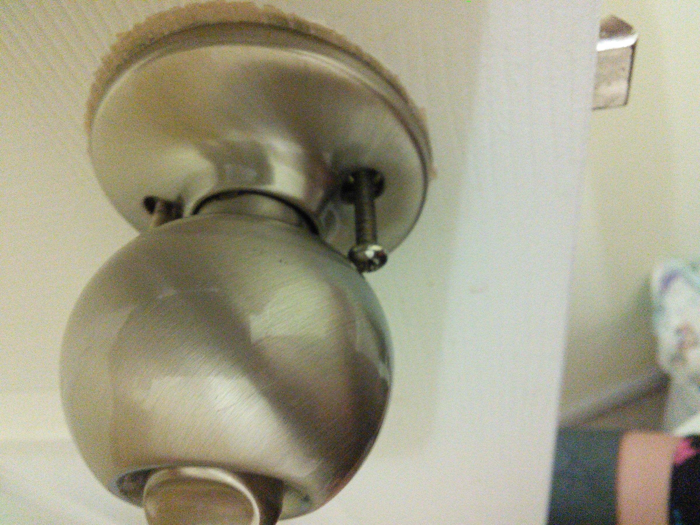 How to Fix a Loose Door Nob : 5 Steps - Instructables