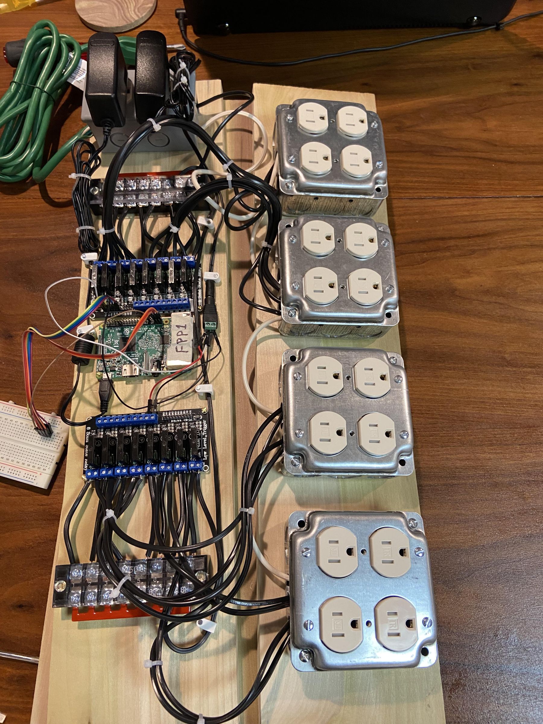 Raspberry PI Light Controller : 6 Steps - Instructables