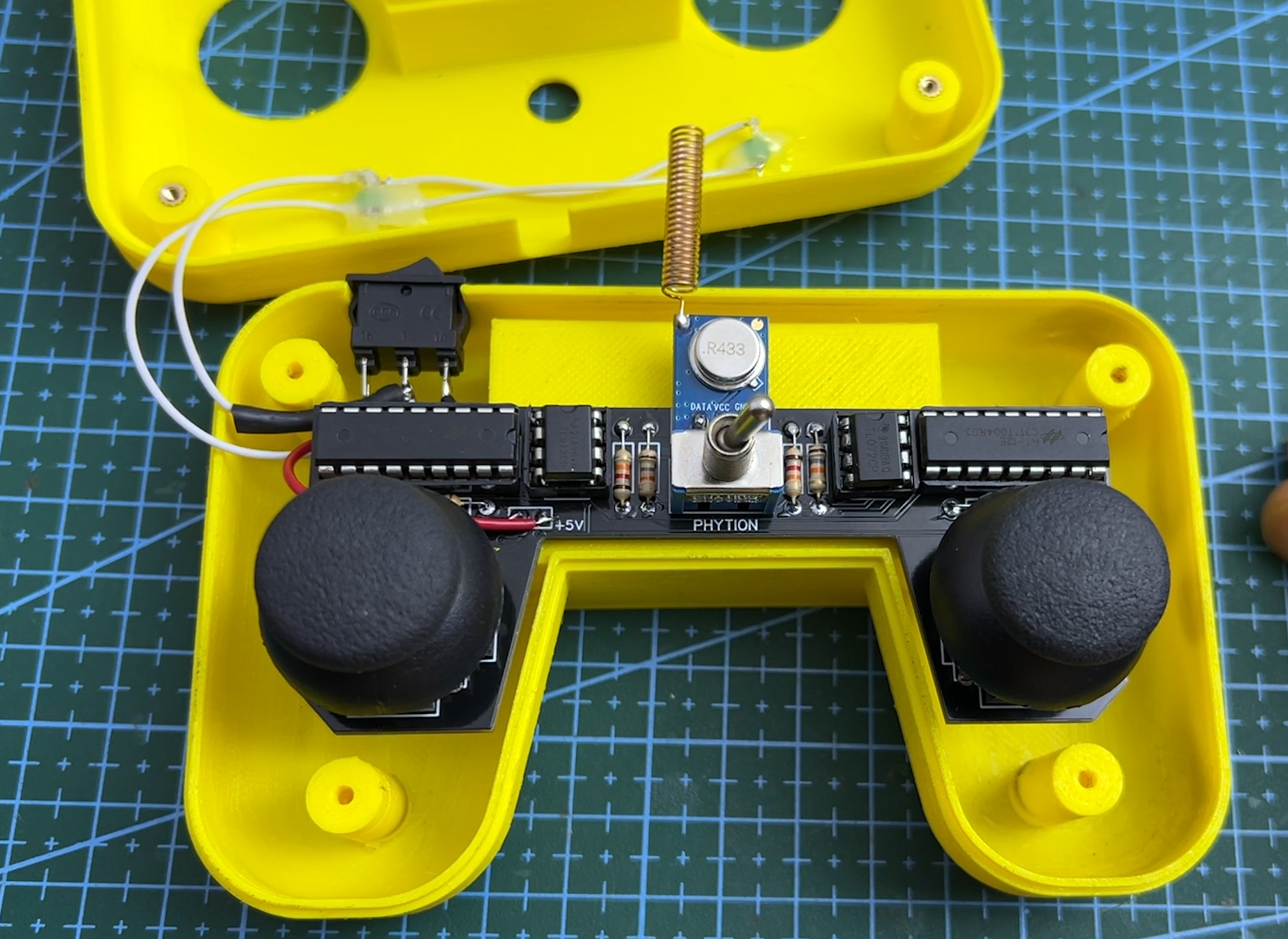 4x2 Channel Remote Controller | RC Transmitter and Receiver : 14 Steps (with Pictures ...