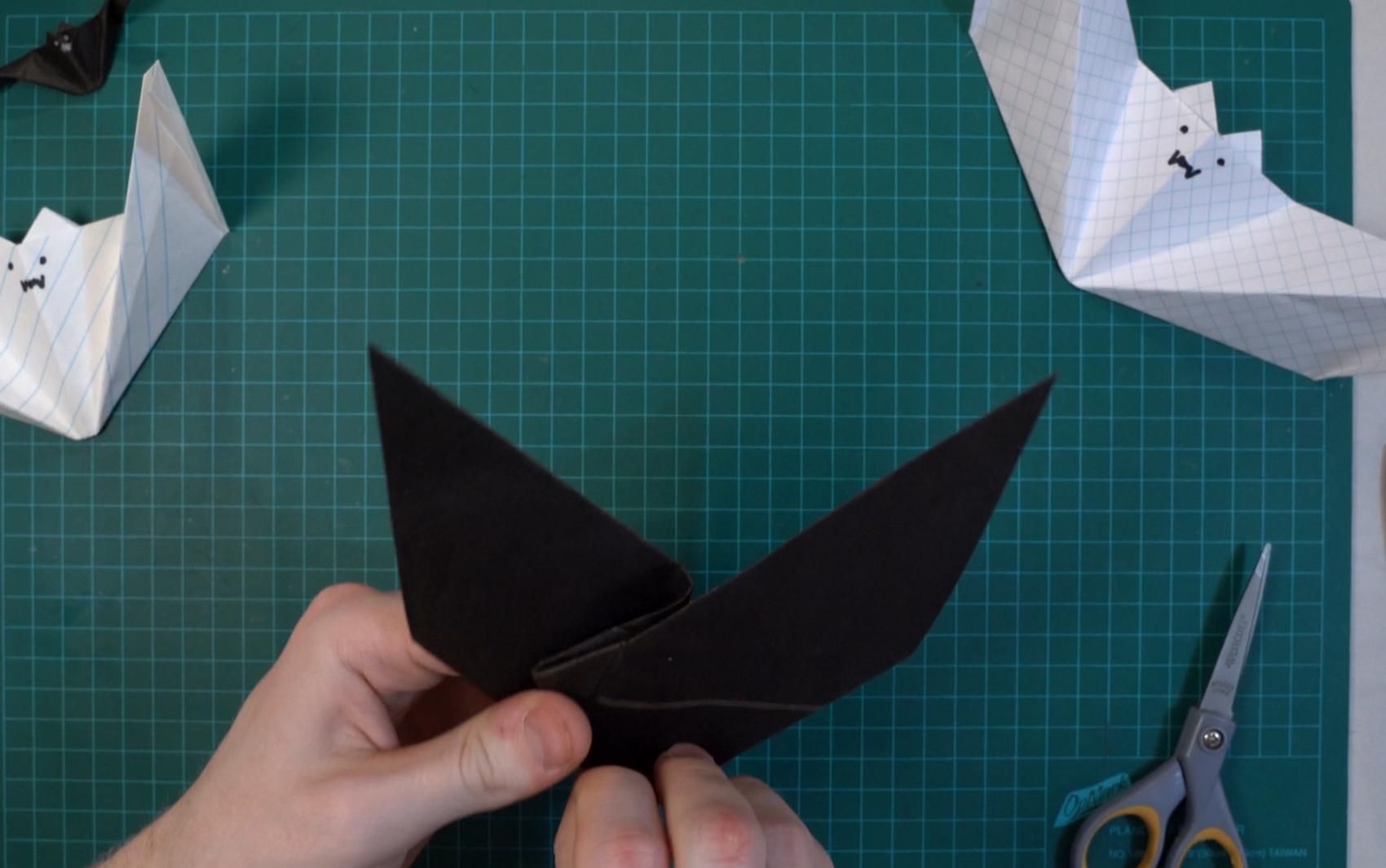 How to Make a Origami Bats : 7 Steps (with Pictures) - Instructables