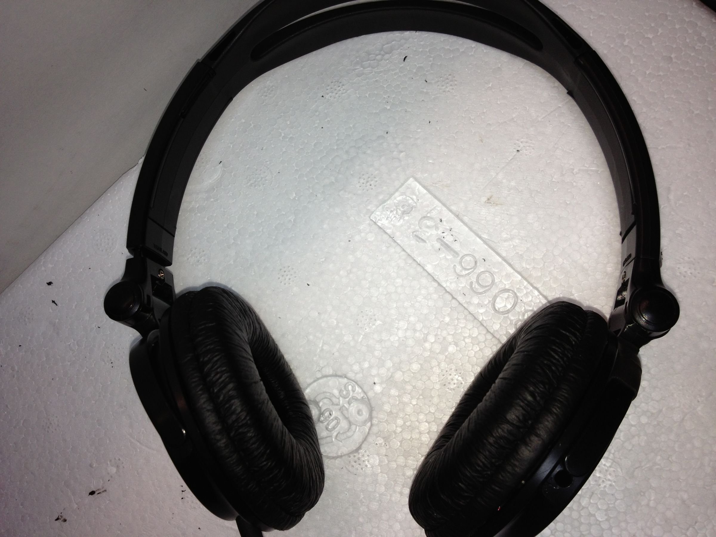 Repair Broken Headphones : 5 Steps - Instructables