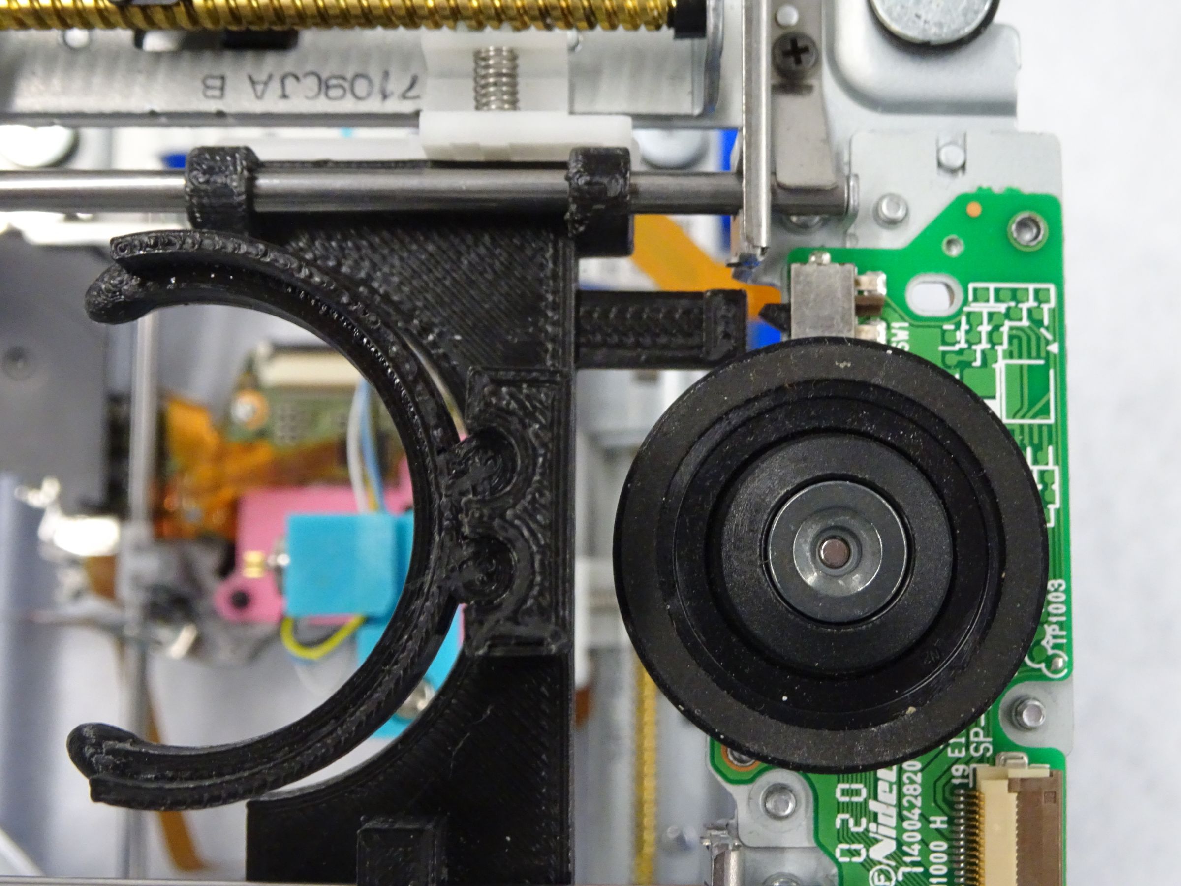 LadyBug: a Motorized Microscope and 3D Scanner for Very Small Things ...