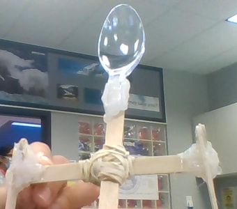 Mini Trebuchet : 5 Steps - Instructables