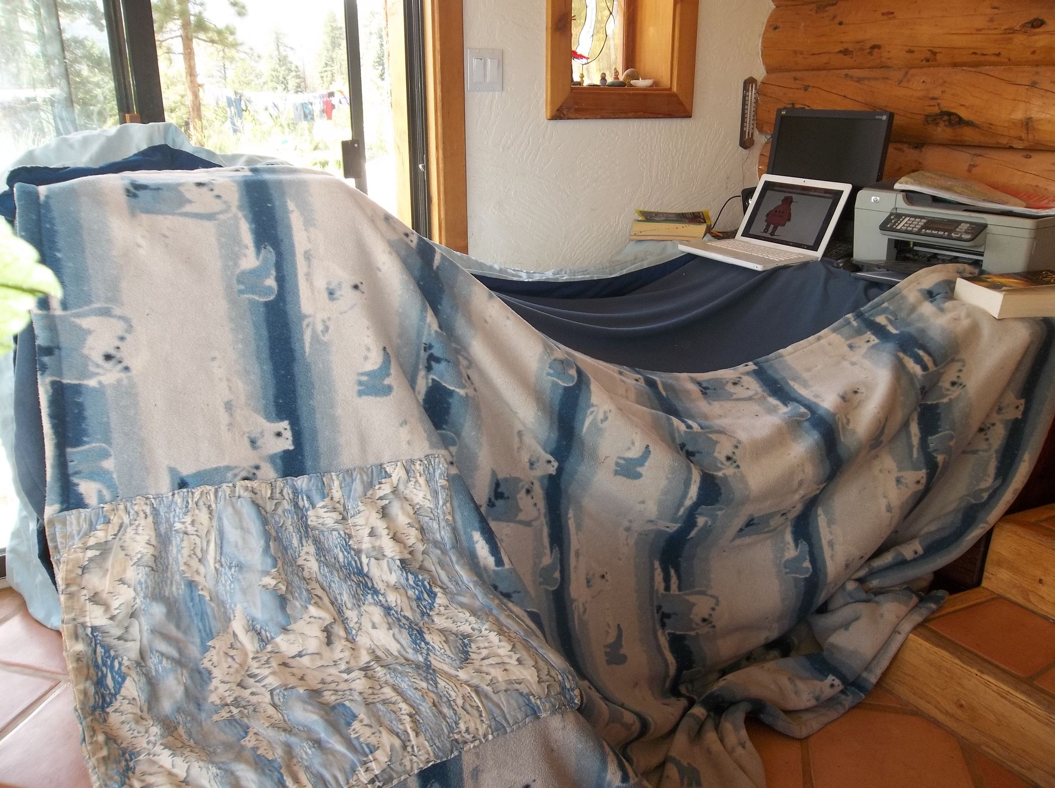 How to Improvise a Fort : 4 Steps - Instructables