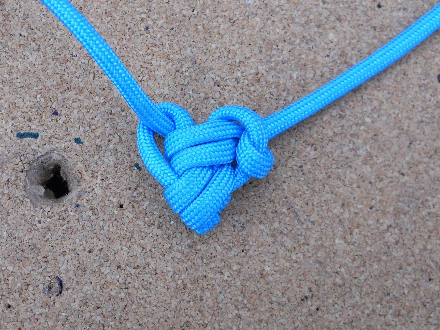 Single (para)Cord Heart Pendant : 22 Steps (with Pictures) - Instructables