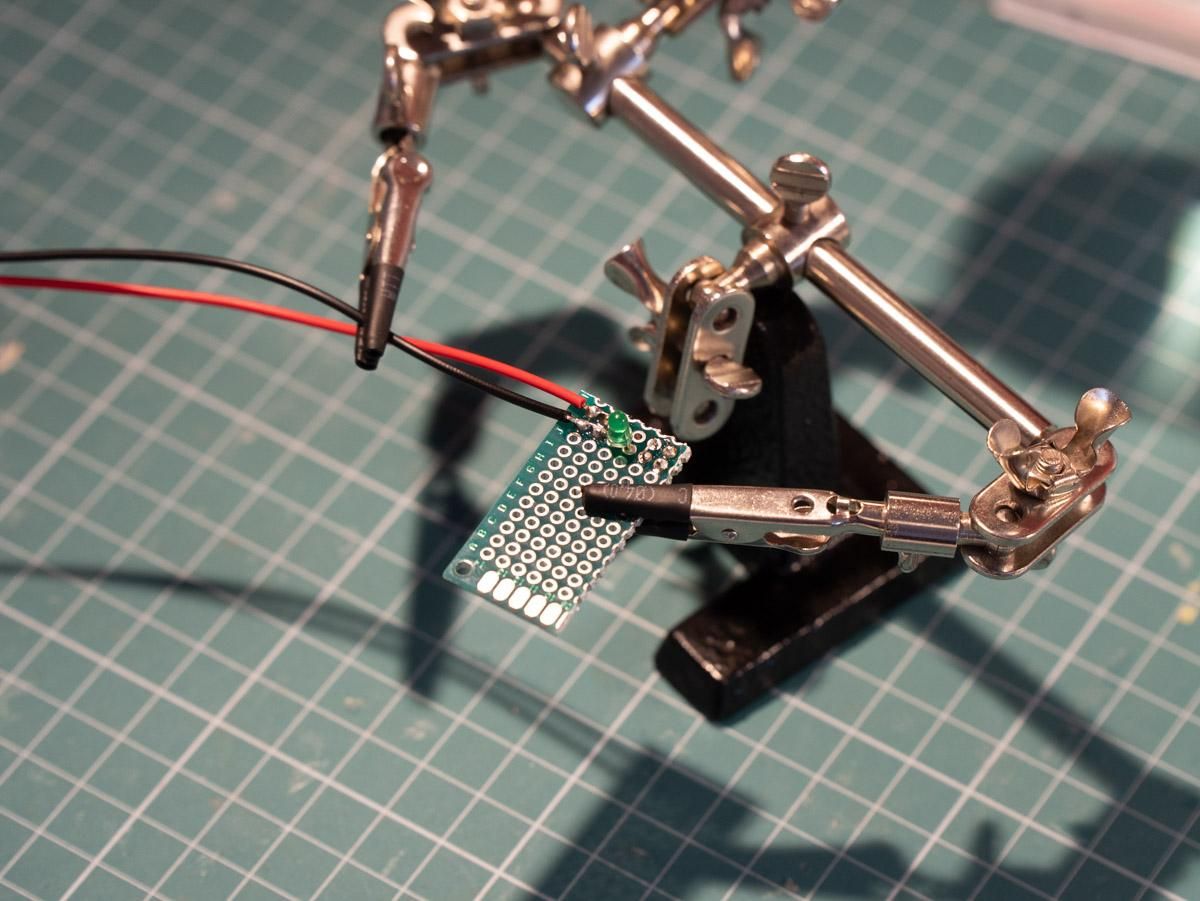 USB Cable to Breadboard Power Supply Using a Power Bank : 8 Steps (with ...