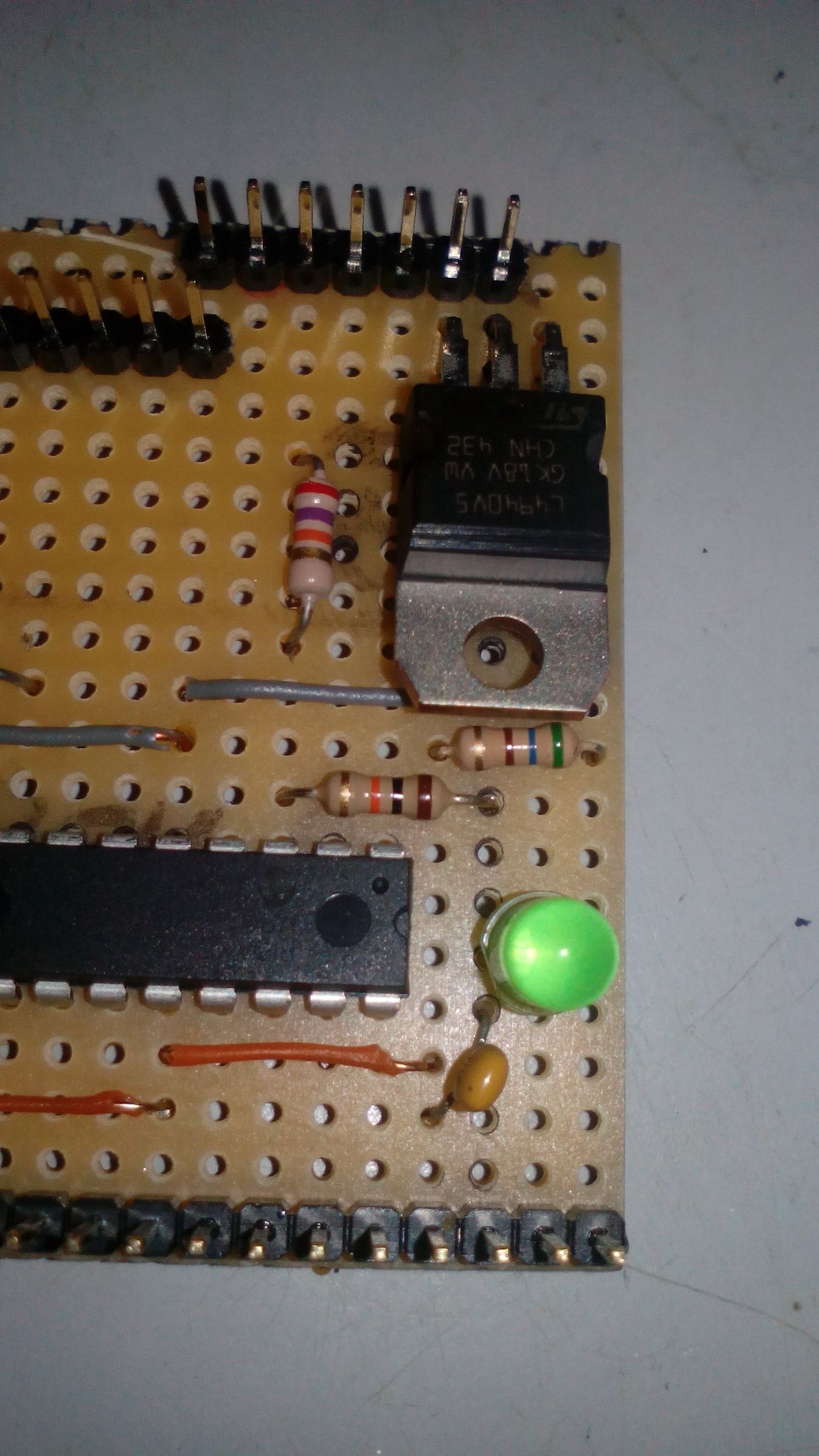 CHEAP AND EASY PICAXE ROBOT BOARD WITH SERIAL CABLE : 12 Steps (with ...