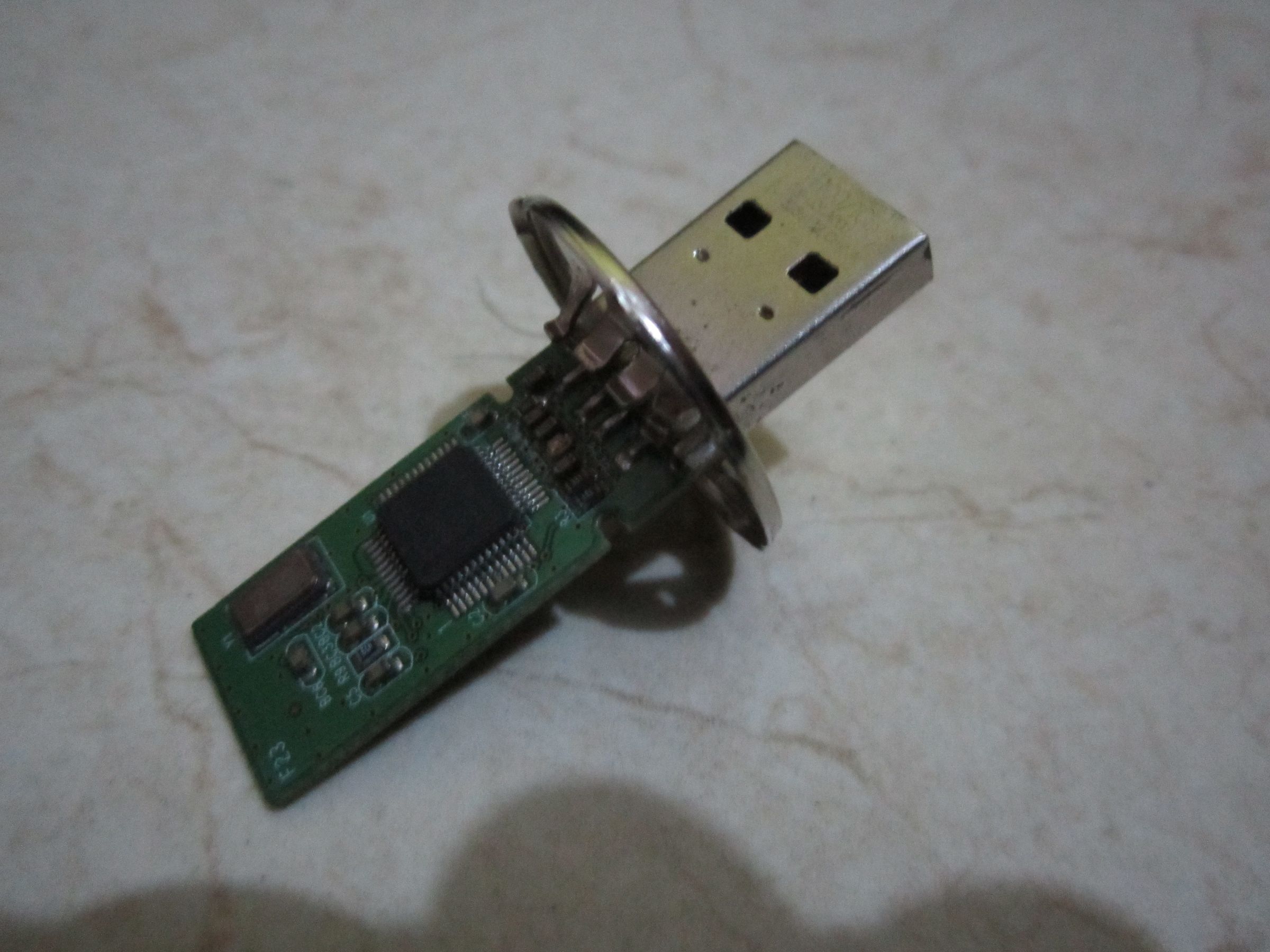 Glowing Old USB Flash Drive - Instructables