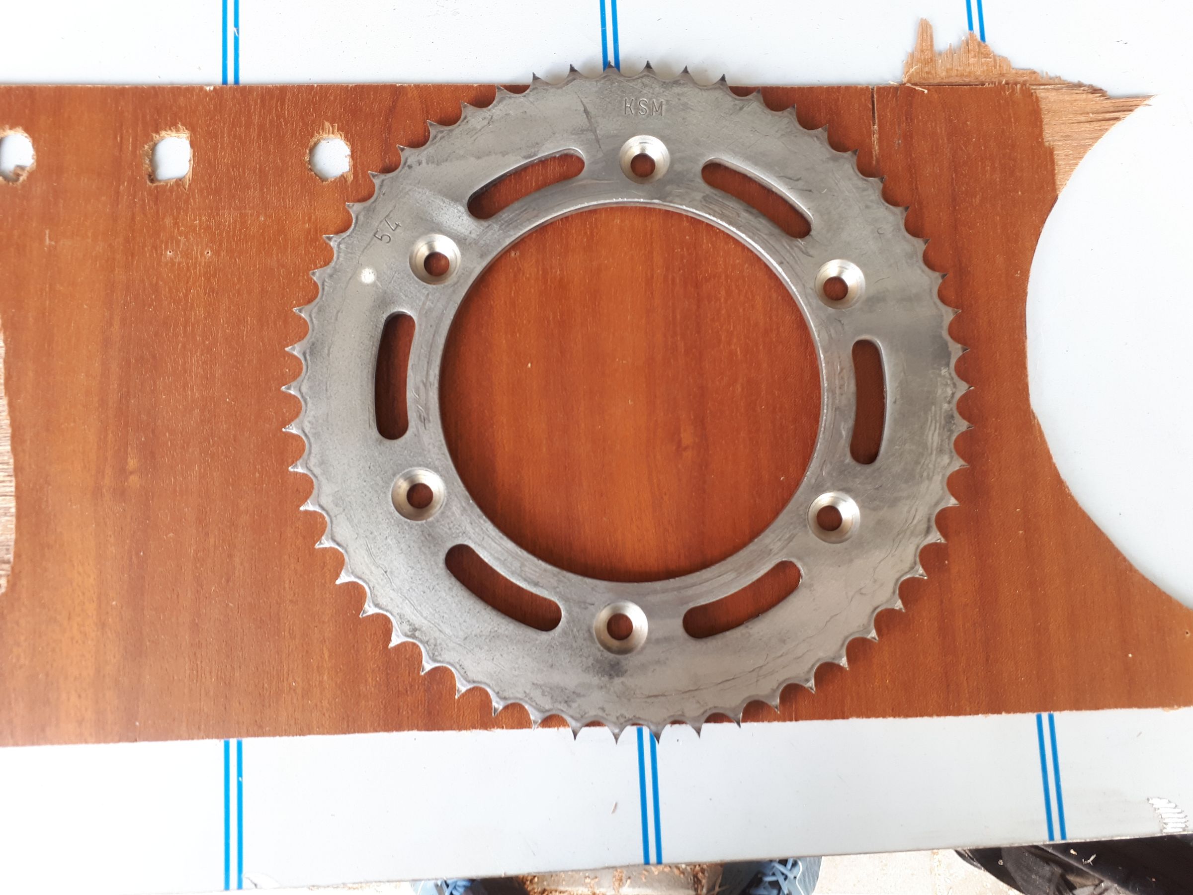 How to Make a Motorcycle Sprocket Wall Clock : 7 Steps (with Pictures ...