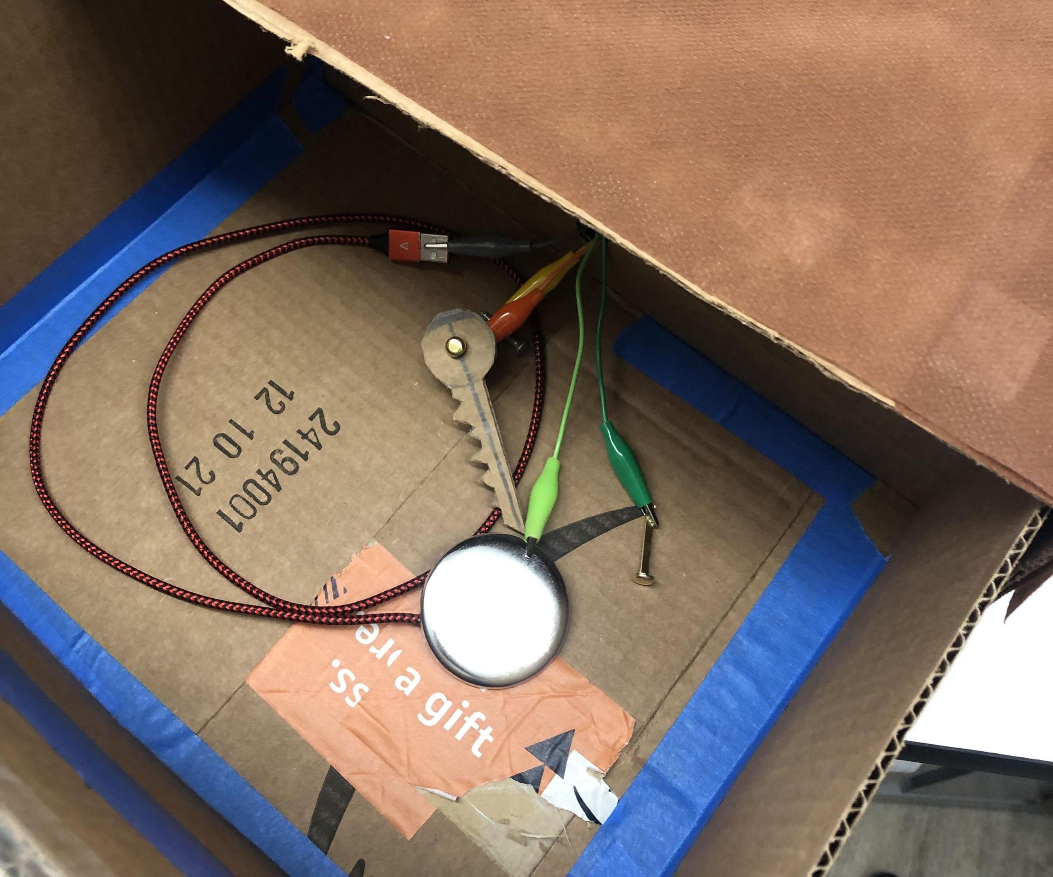 Junk Drawer Makey Makey : 4 Steps - Instructables