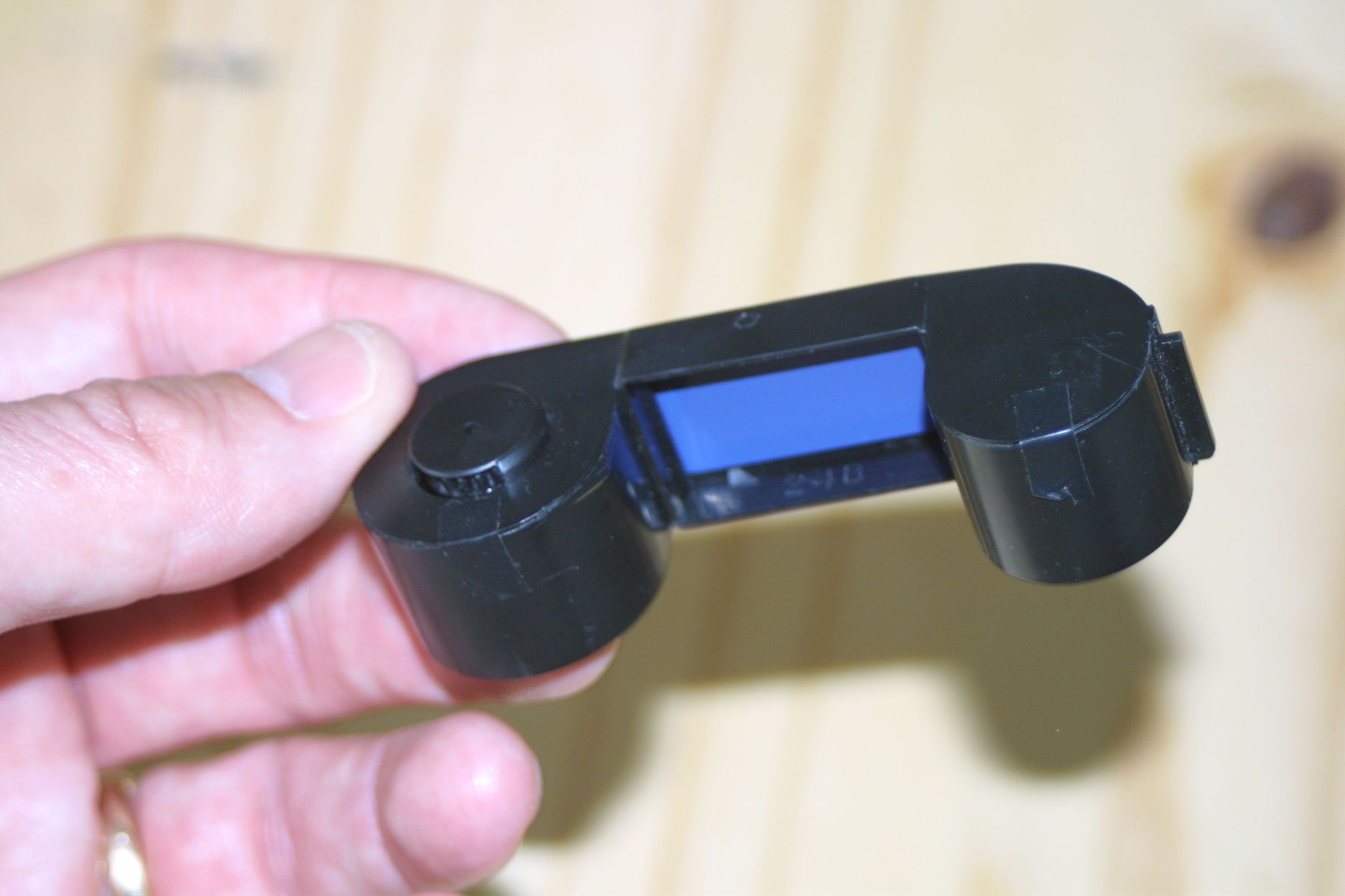 Disassemble and Reload a 110 Film Cartridge : 8 Steps (with Pictures ...