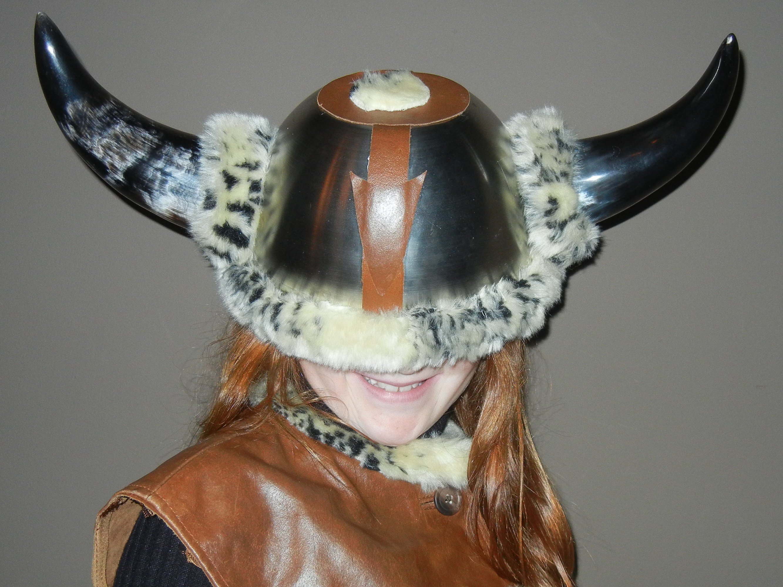 EASY VIKING COSTUME: No Sewing Involved : 6 Steps (with Pictures ...