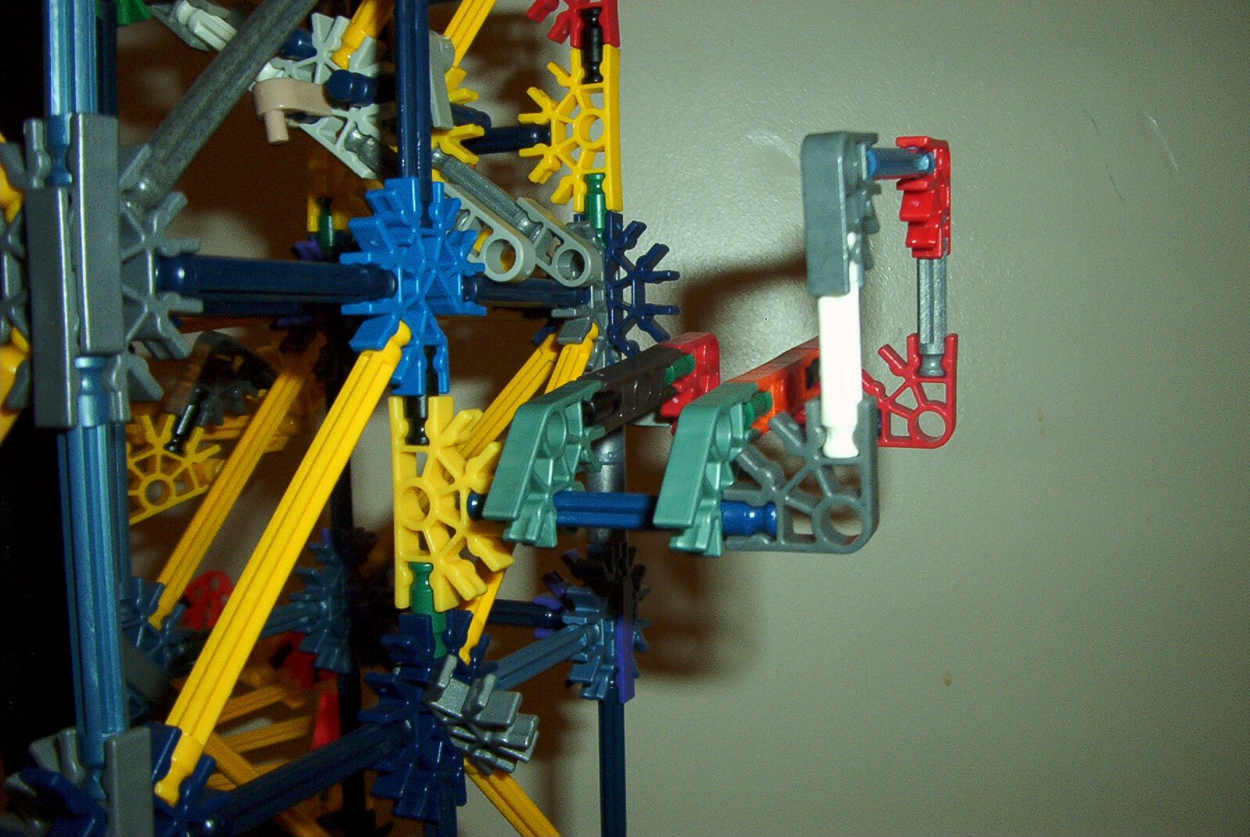 Project FREEFALL K'nex Ball Machine : 18 Steps - Instructables