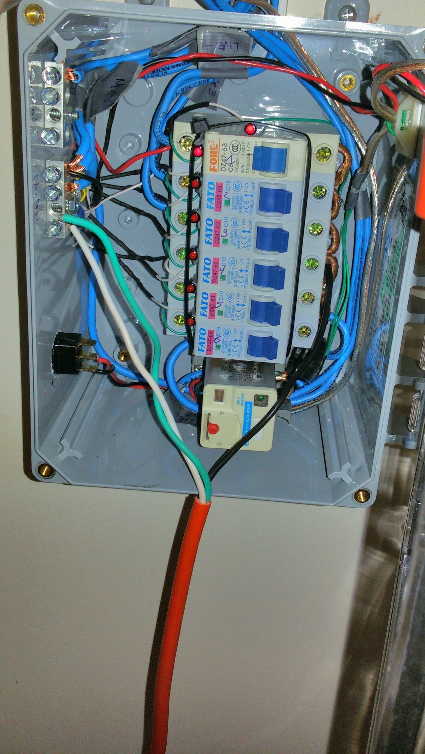 DIY Circuit Breaker Panelboard With Automatic Transfer Switch (ATS ...