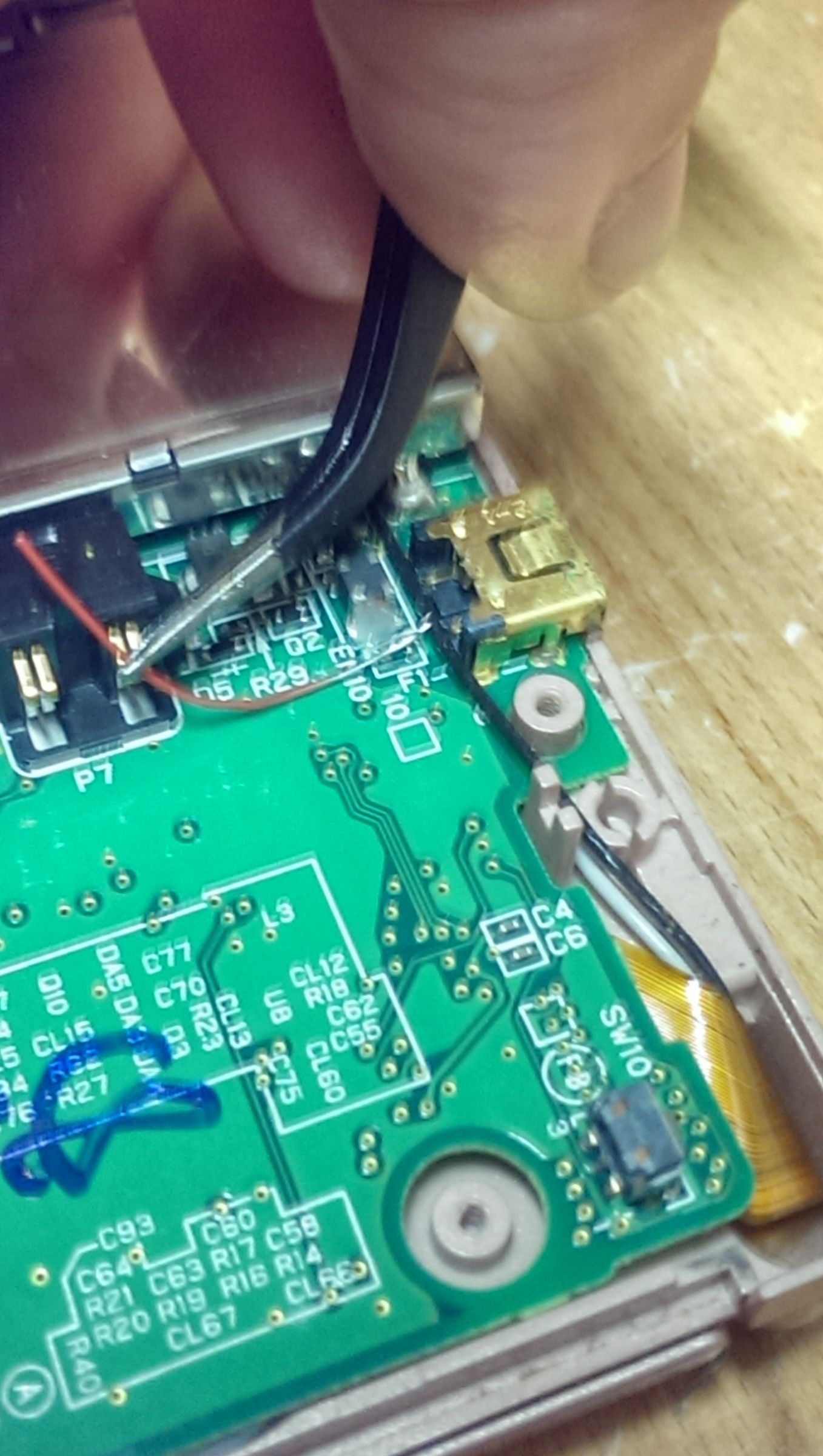 How to Fix a Broken Ds Lite : 16 Steps - Instructables