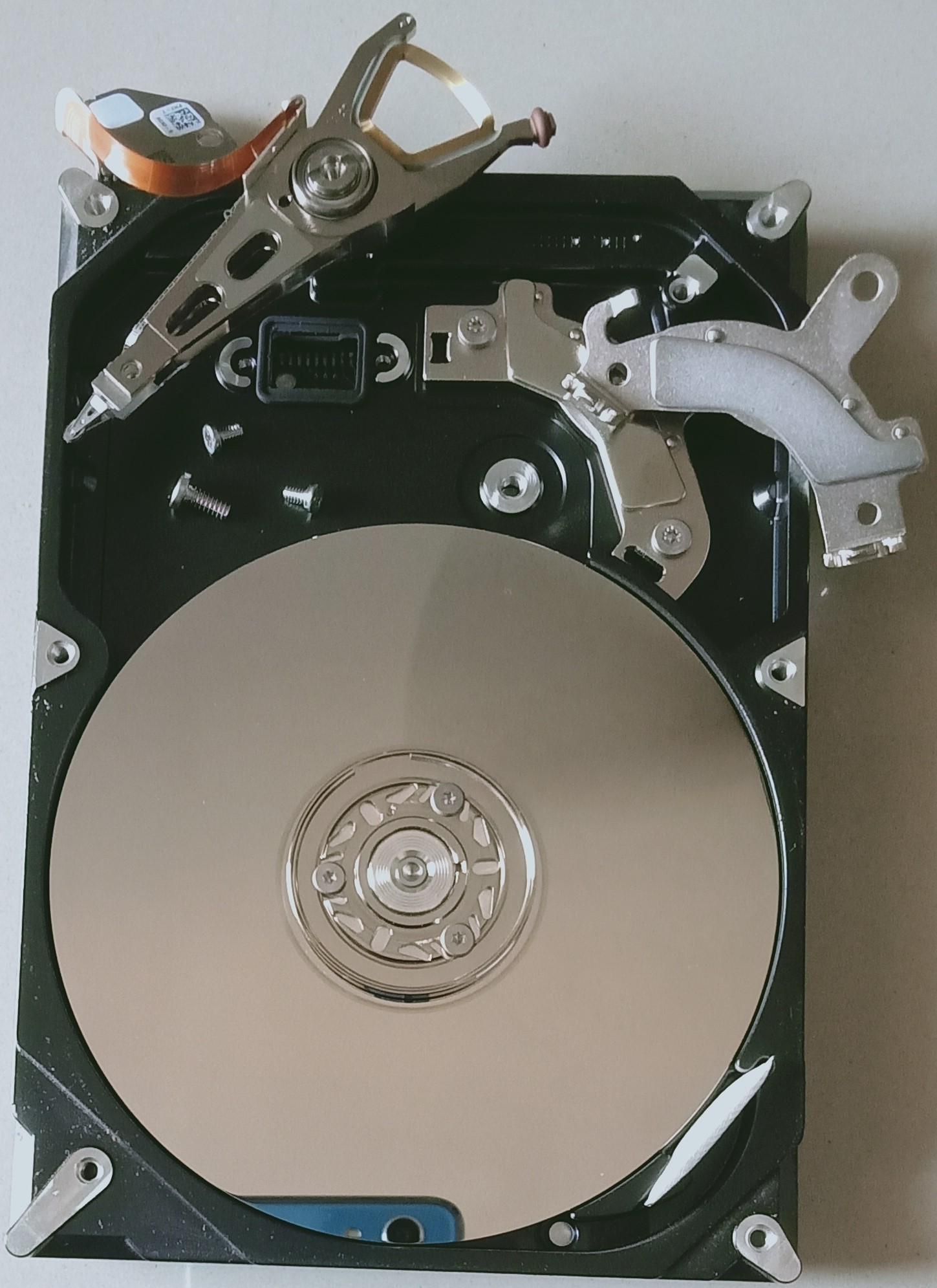 Teardown Seagate SATA Hard Disk Drive : 5 Steps (with Pictures ...