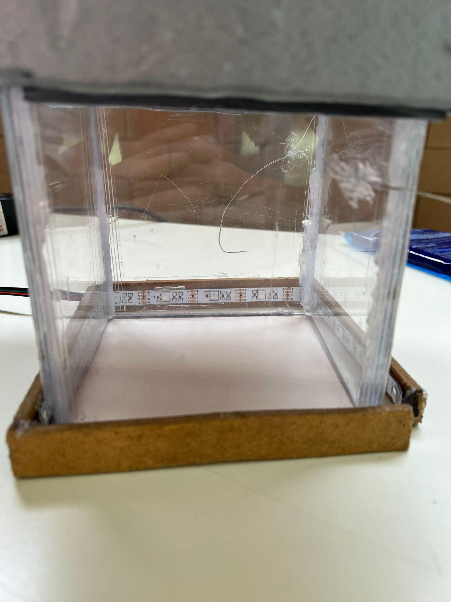 DIY Dry Ice Free Cloud Chamber : 4 Steps - Instructables