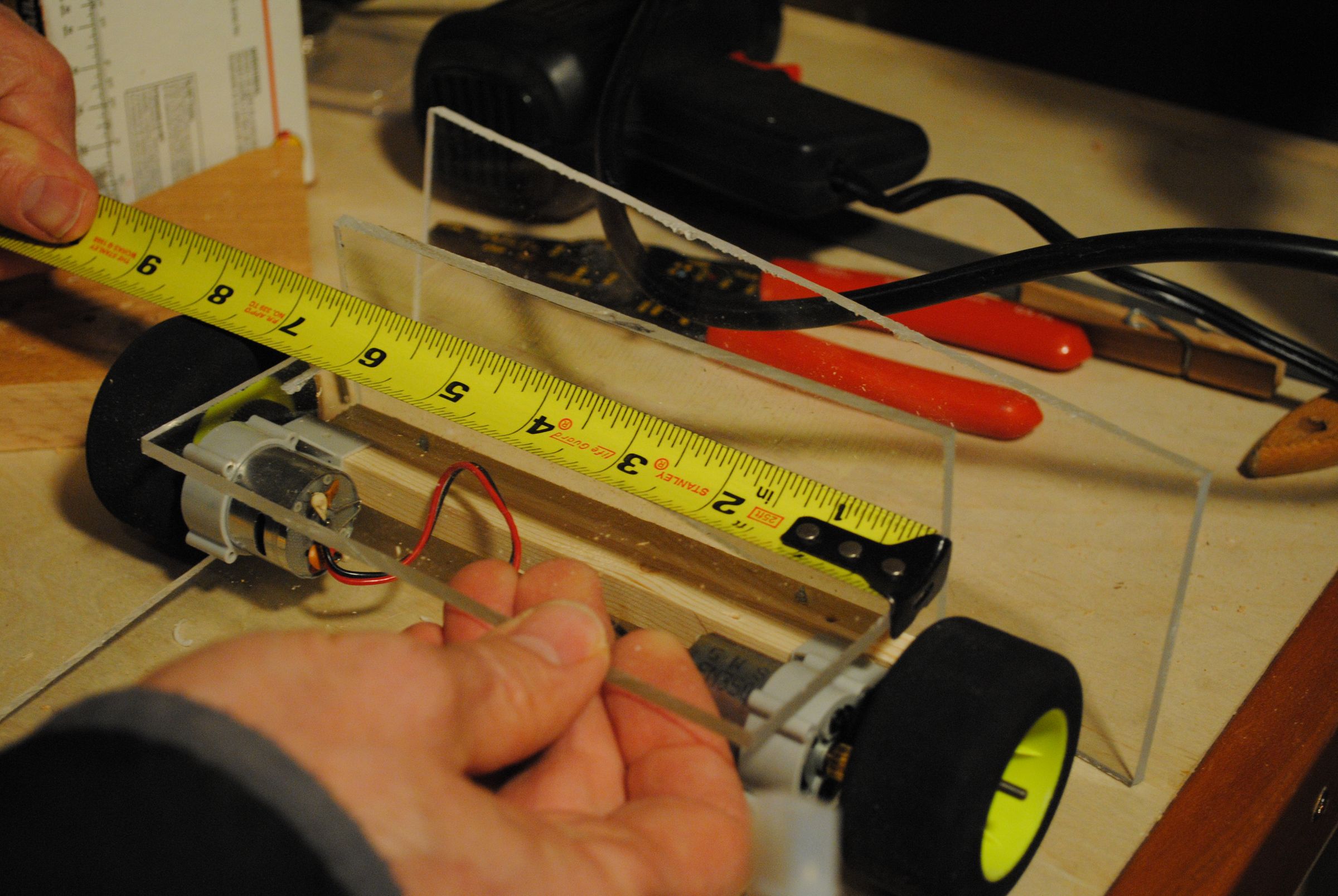 How to Make a Sumo Bot (Science Olympiad 2011 Rules) : 14 Steps (with ...