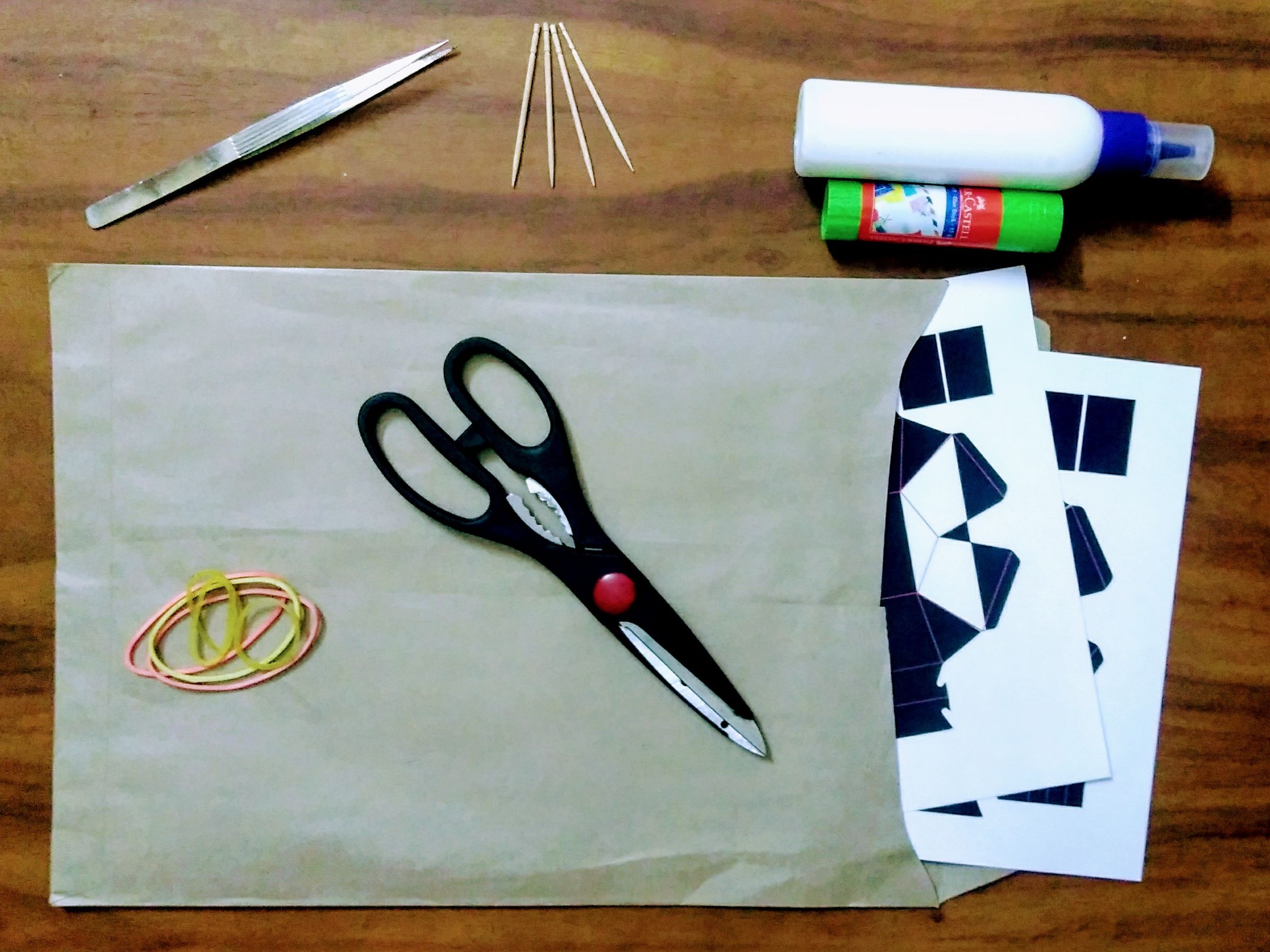 The Penguin Paper Bomb : 8 Steps - Instructables