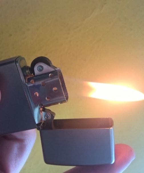 Fixing a Wind-Resistant Lighter : 11 Steps (with Pictures) - Instructables
