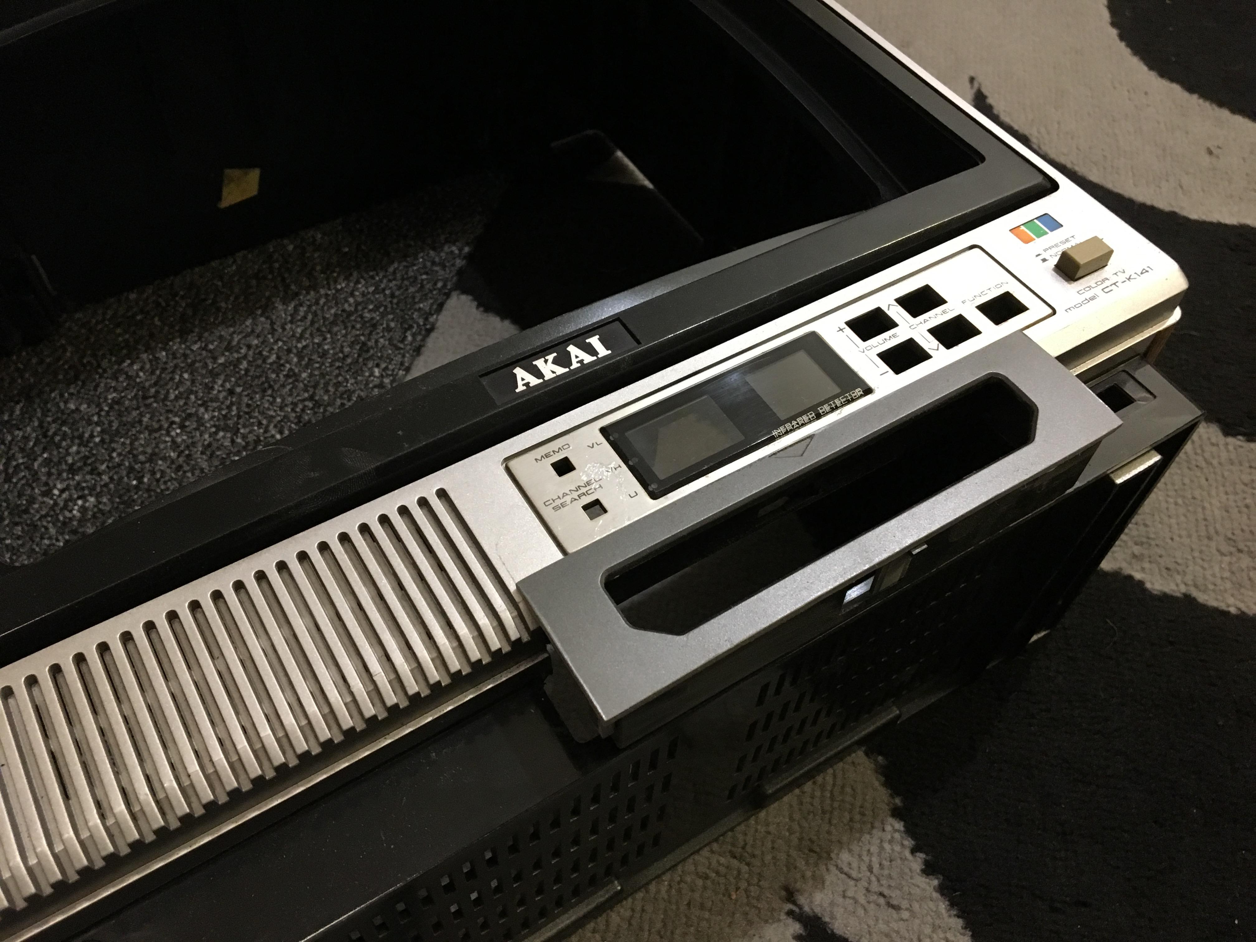 Sharp C1 Famicom Inspired NES T.V. : 9 Steps (with Pictures ...
