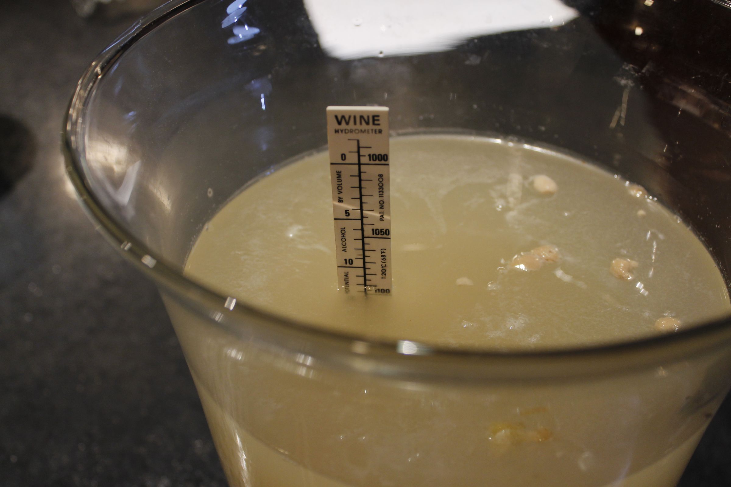 Home Made Apple Core Wine : 9 Steps (with Pictures) - Instructables