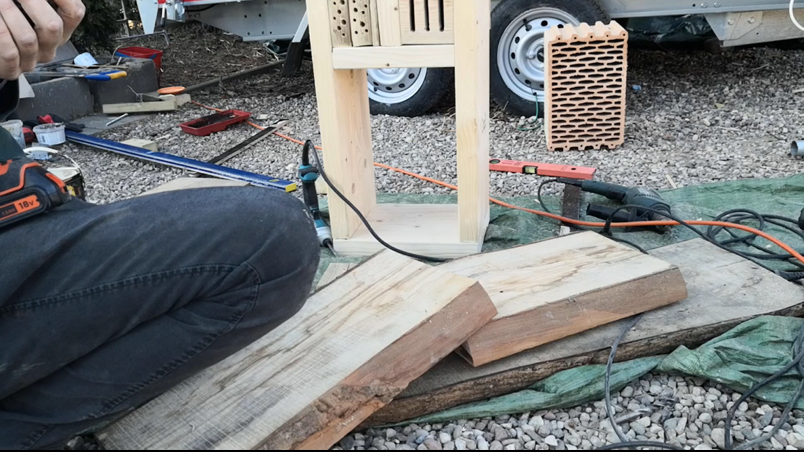 Bug House Build + a Timelapse Video : 5 Steps (with Pictures ...