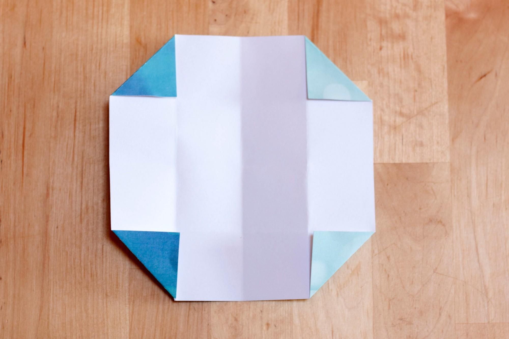 Folded Paper Pencil Stand : 3 Steps (with Pictures) - Instructables