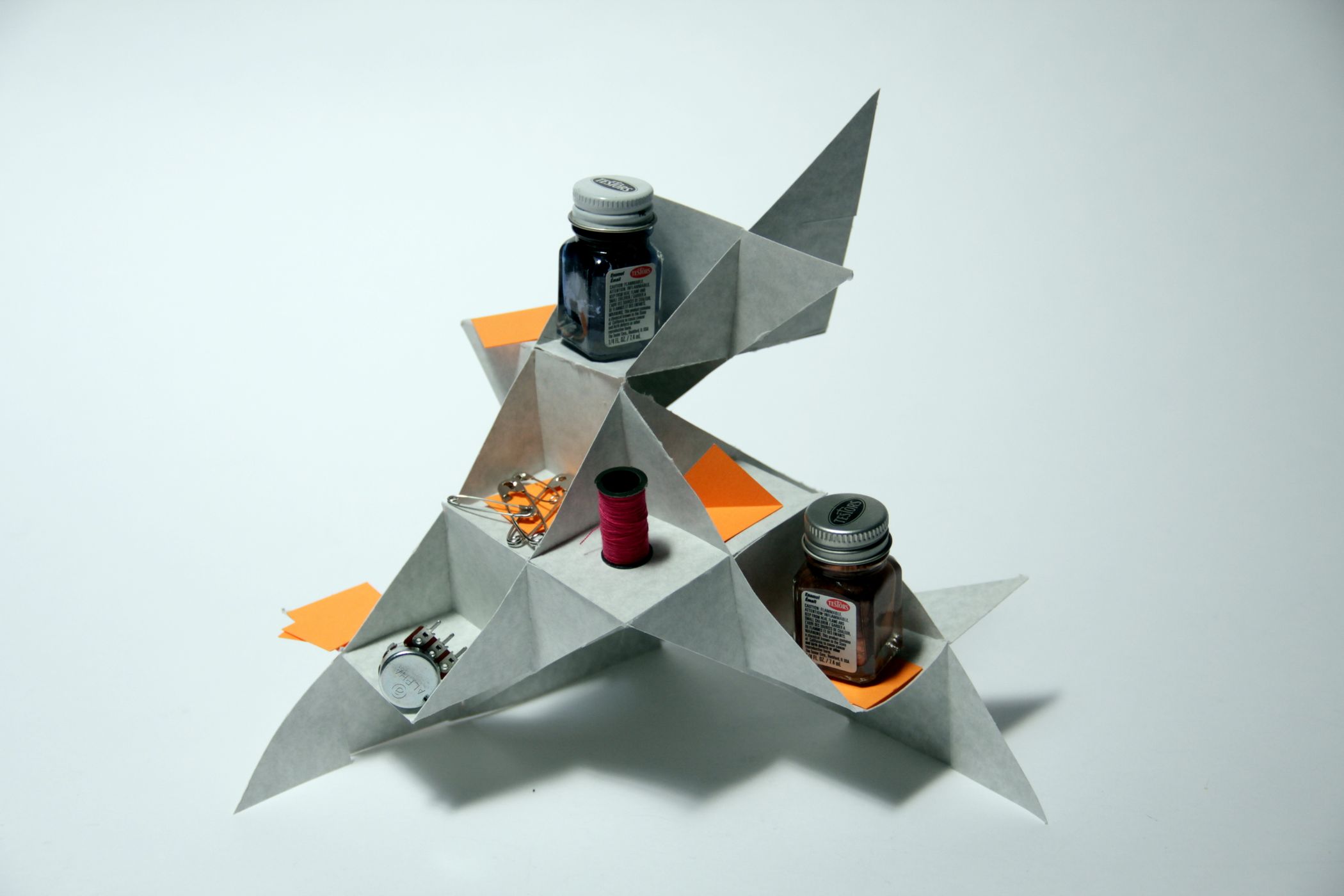 The T-shelf in Paper (second Try) : 3 Steps (with Pictures) - Instructables