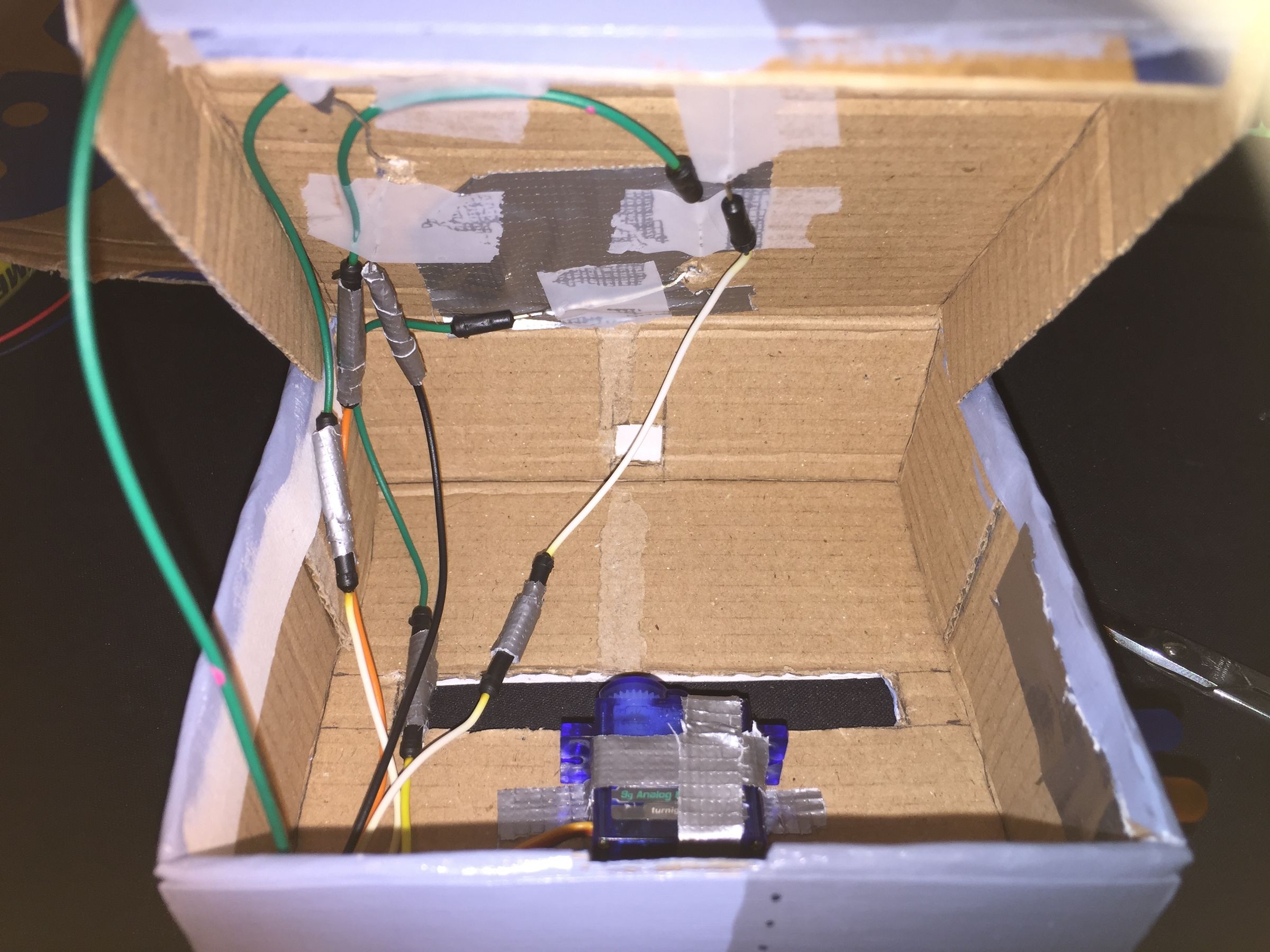 Shy Robot : 5 Steps - Instructables